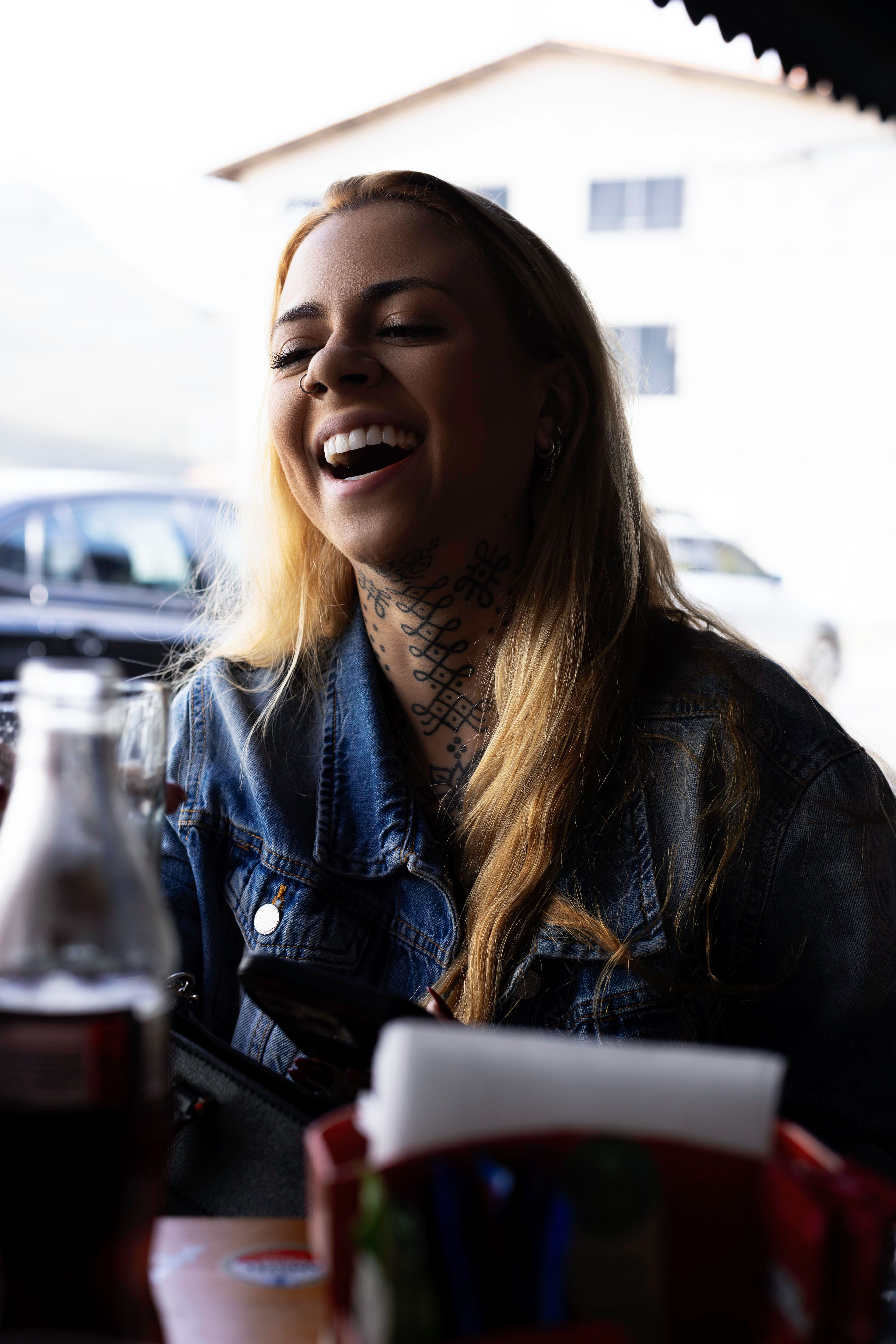 Women At Cafe Photos, Download The BEST Free Women At Cafe Stock Photos ...