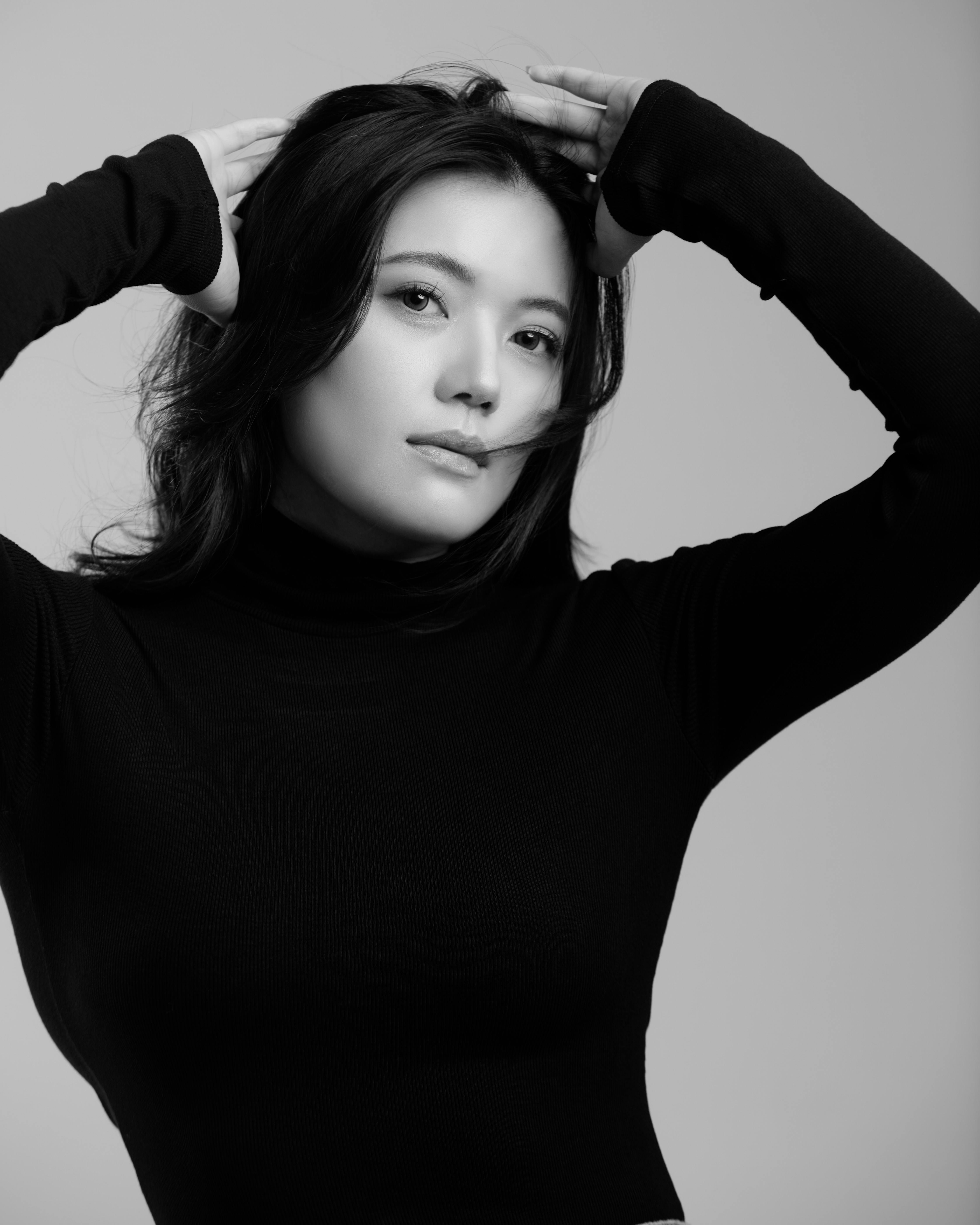 800 000+ Femmes+nues+et+habillées+en+photos banque d’images et photos libres de droit ...