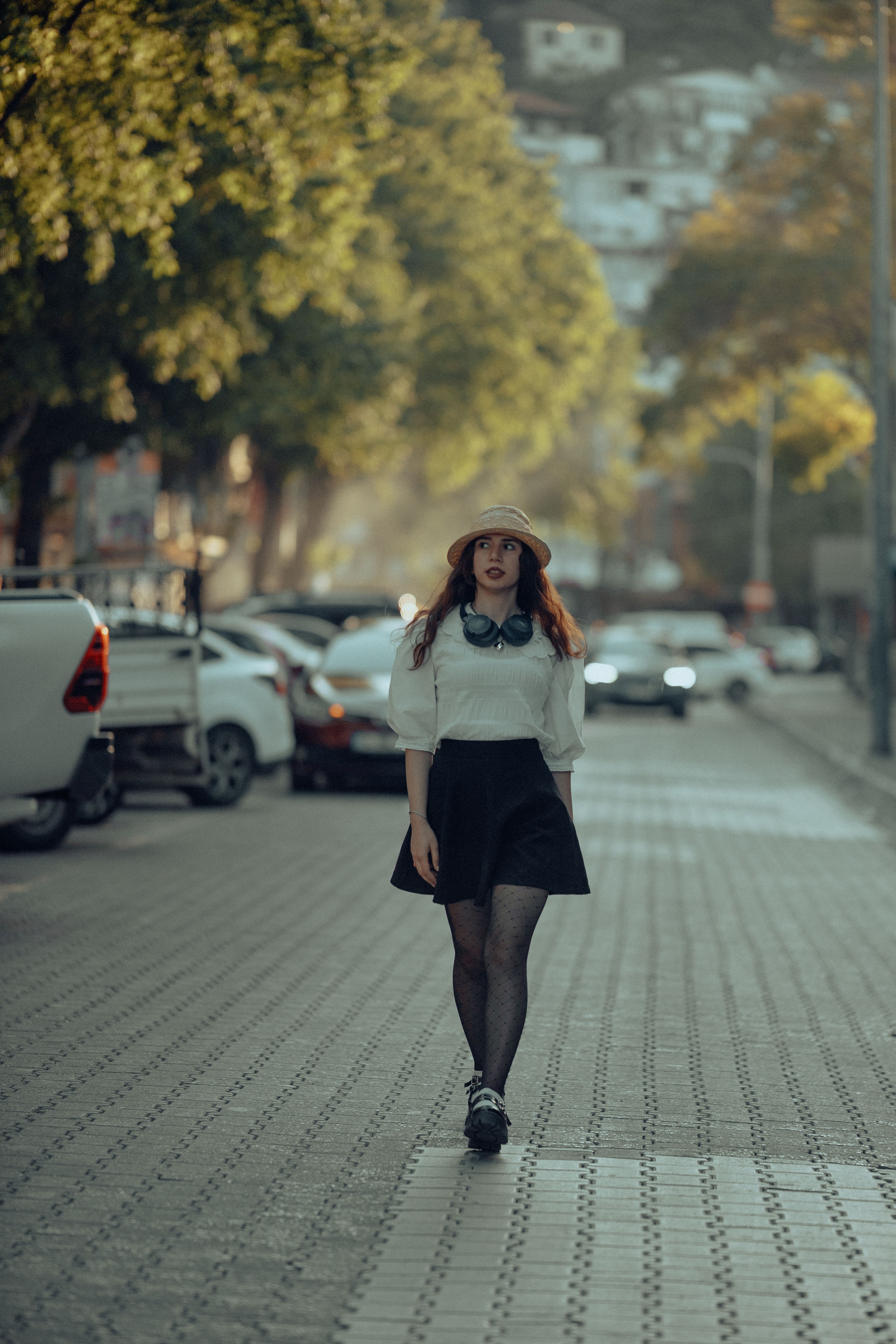 Women Walking Photos, Download The BEST Free Women Walking Stock Photos ...