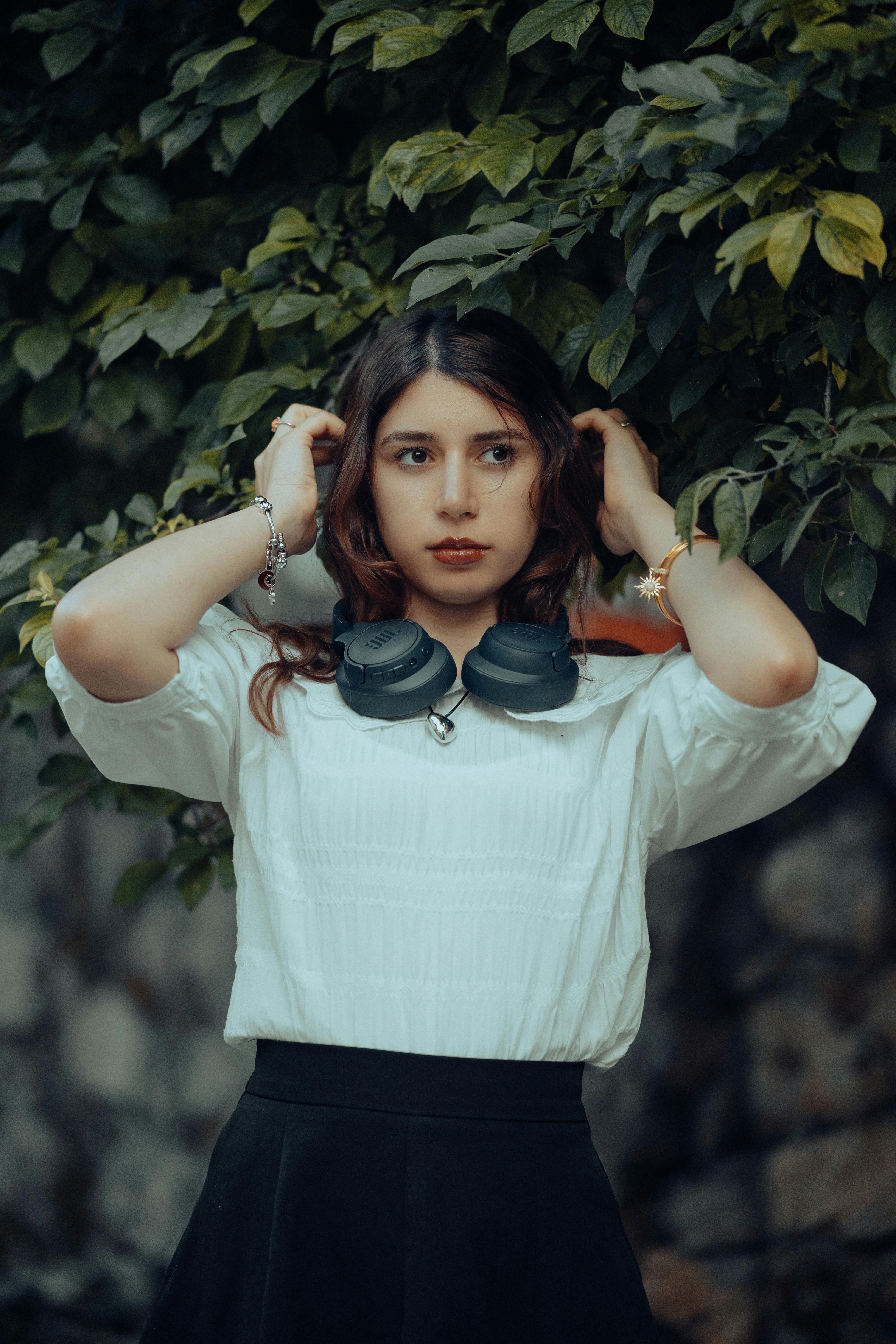 800 000+ Femmes+nues+et+habillées+en+photos banque d’images et photos libres de droit ...