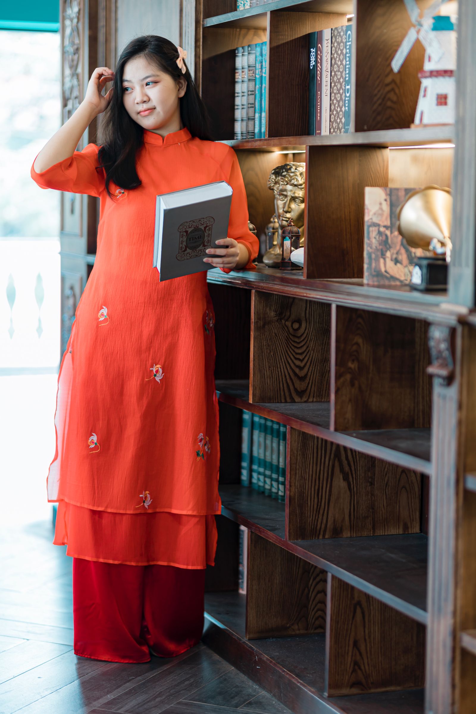 Reading Books Photos, Download The BEST Free Reading Books Stock Photos ...