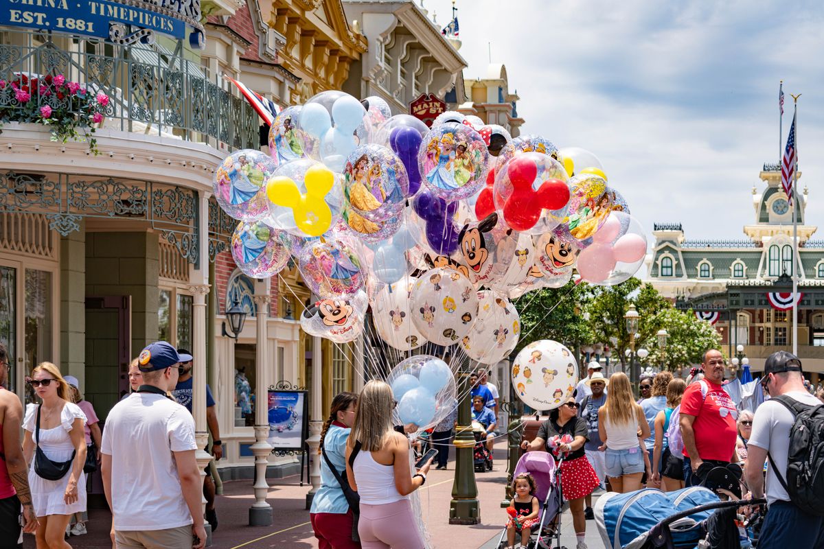 Disney Characters Photos, Download The BEST Free Disney Characters ...