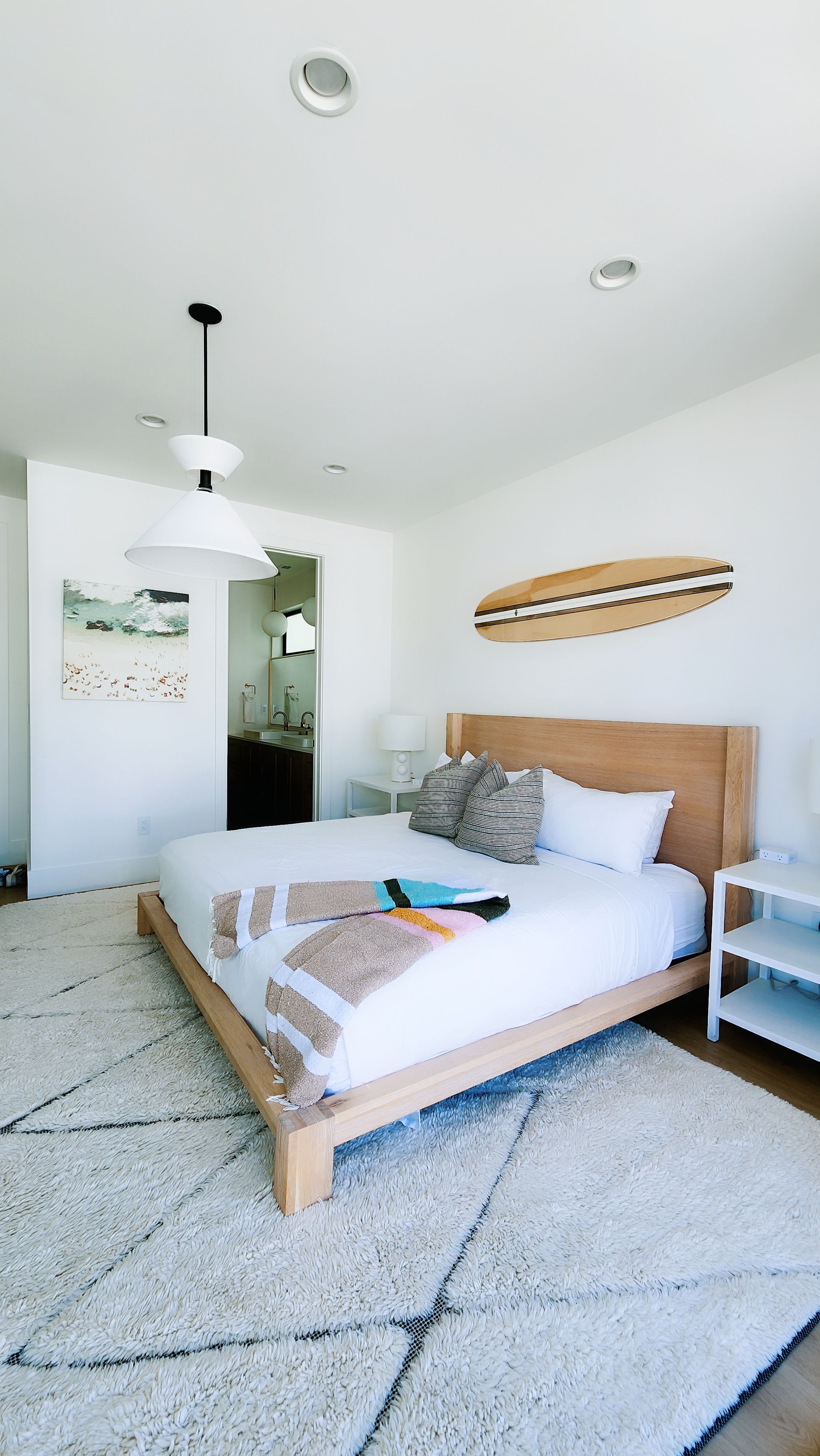Modern Bedroom in St. George Vacation Home · Free Stock Photo