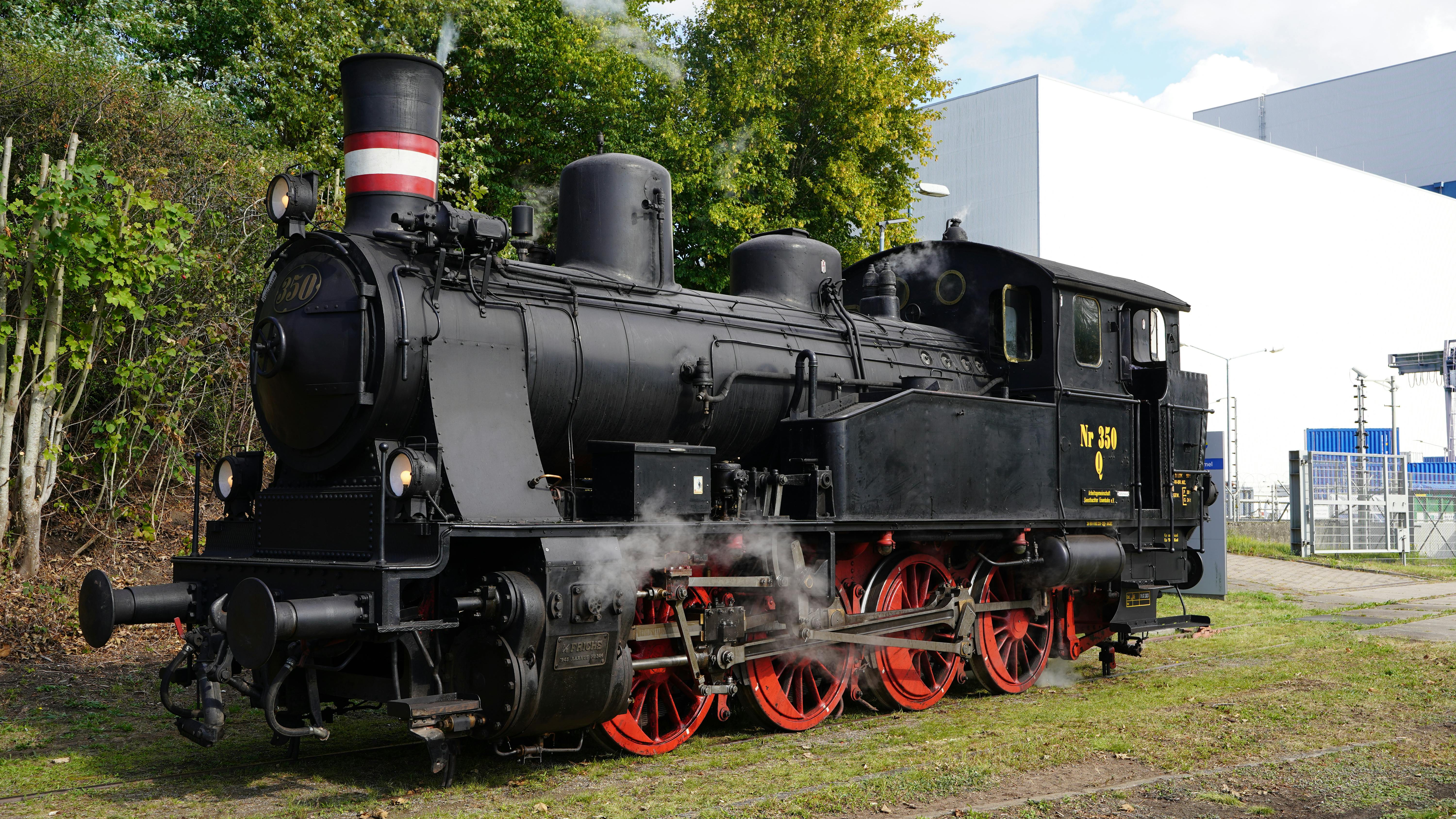 Old Train Photos, Download The BEST Free Old Train Stock Photos & HD Images