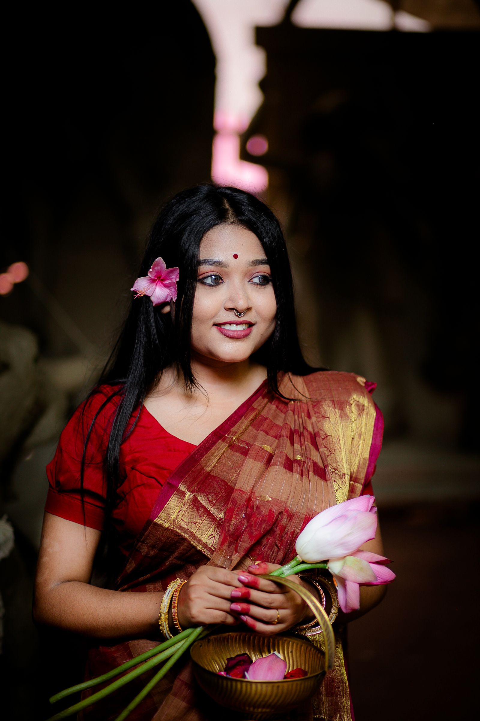 Aunty In Saree Photos, Download The BEST Free Aunty In Saree Stock ...