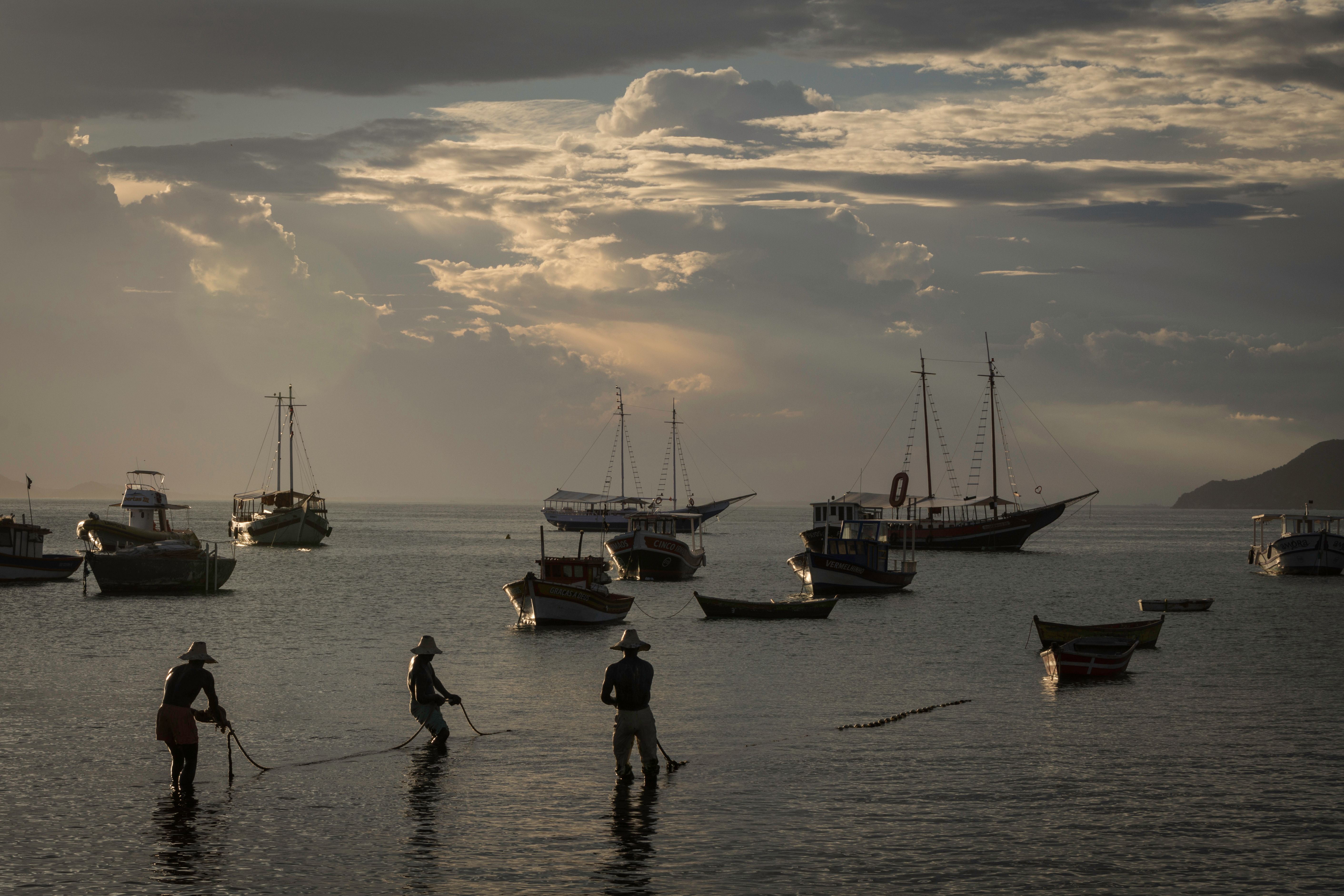 Fishermen At Sunset Photos, Download The BEST Free Fishermen At Sunset ...