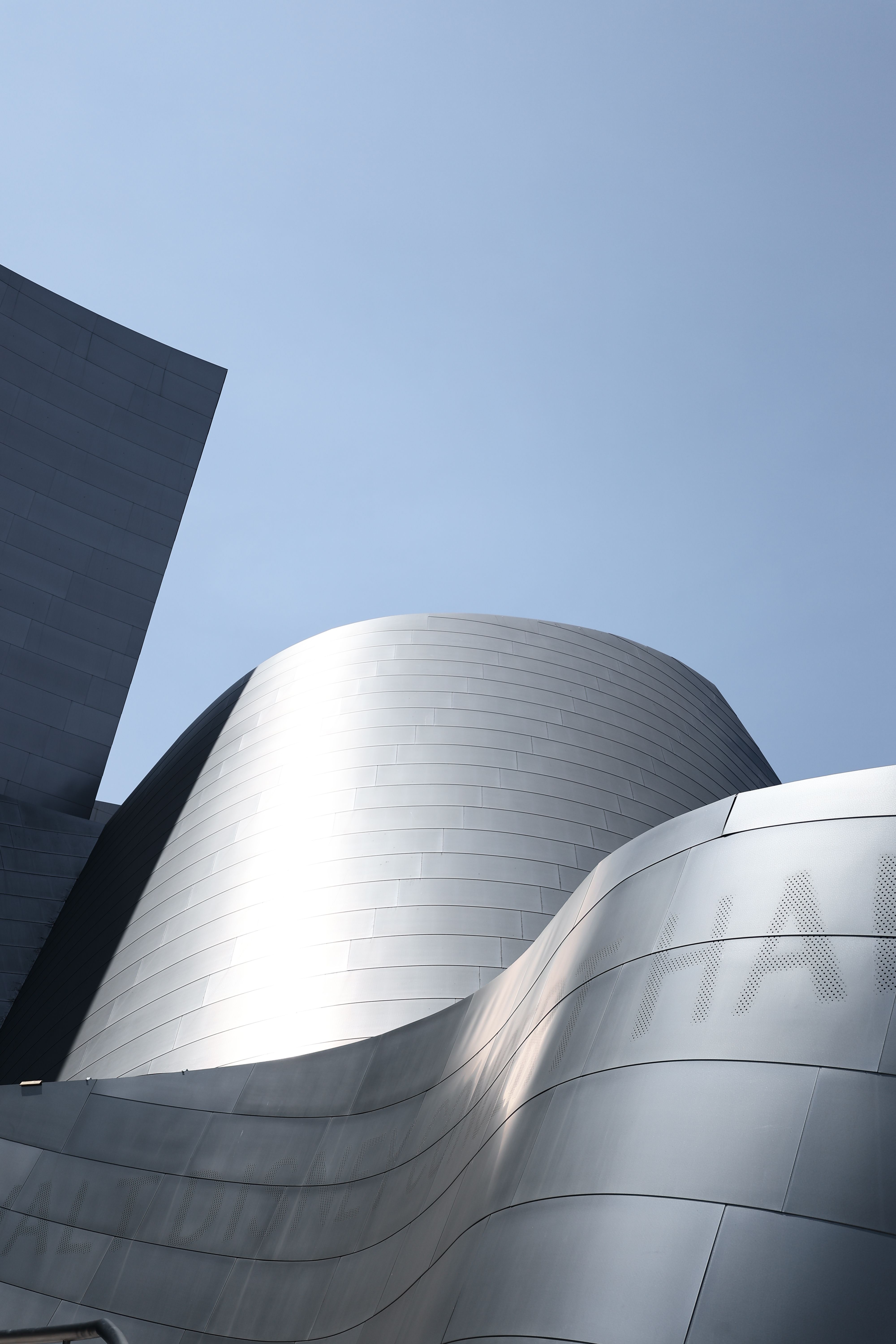 Modern Architectural Angles in Los Angeles · Free Stock Photo