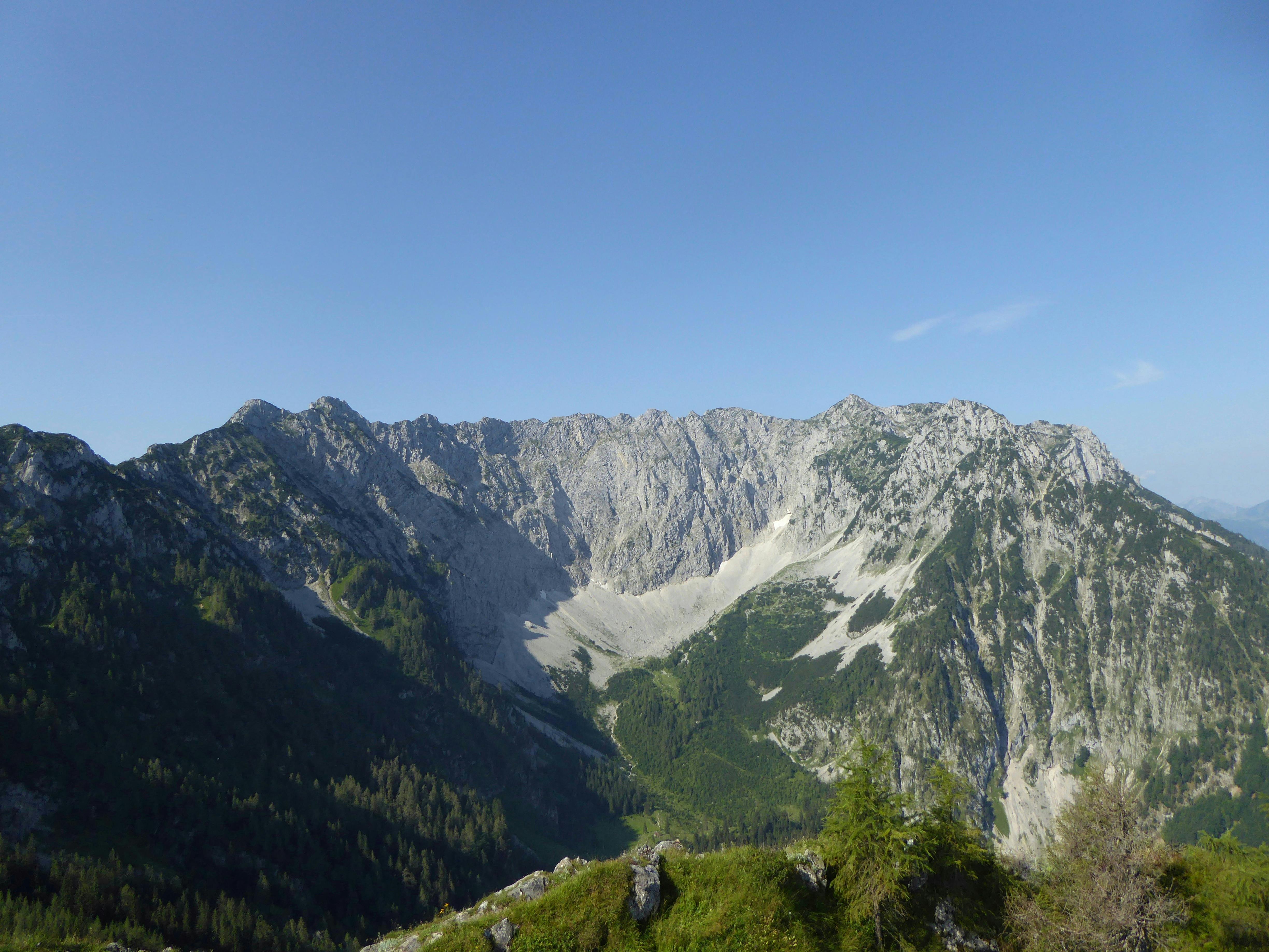 Tiv 2 Photos, Download The BEST Free Tiv 2 Stock Photos & HD Images