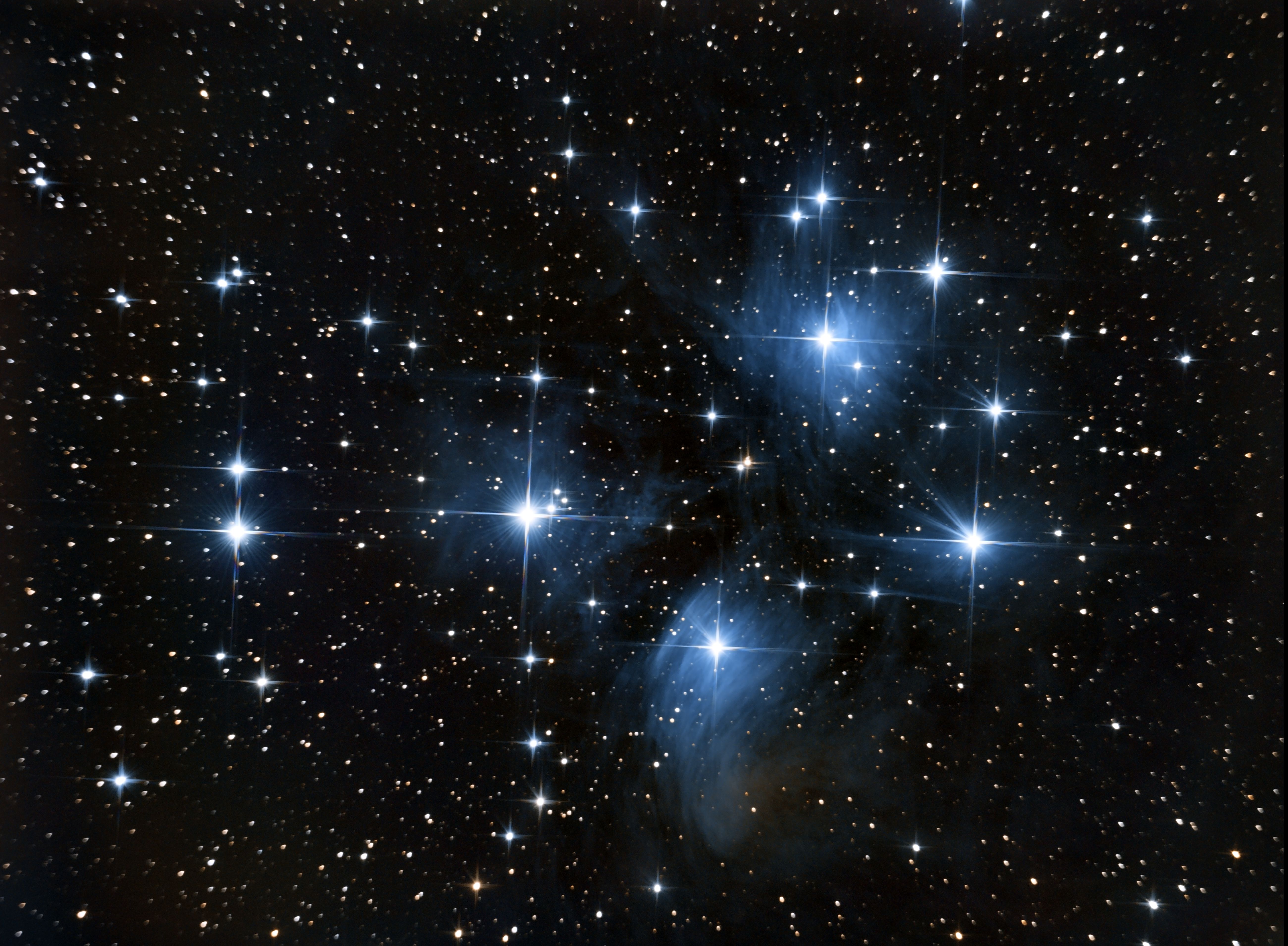 Impresionante Vista Del Cúmulo Estelar De Las Pléyades En El Espacio ...