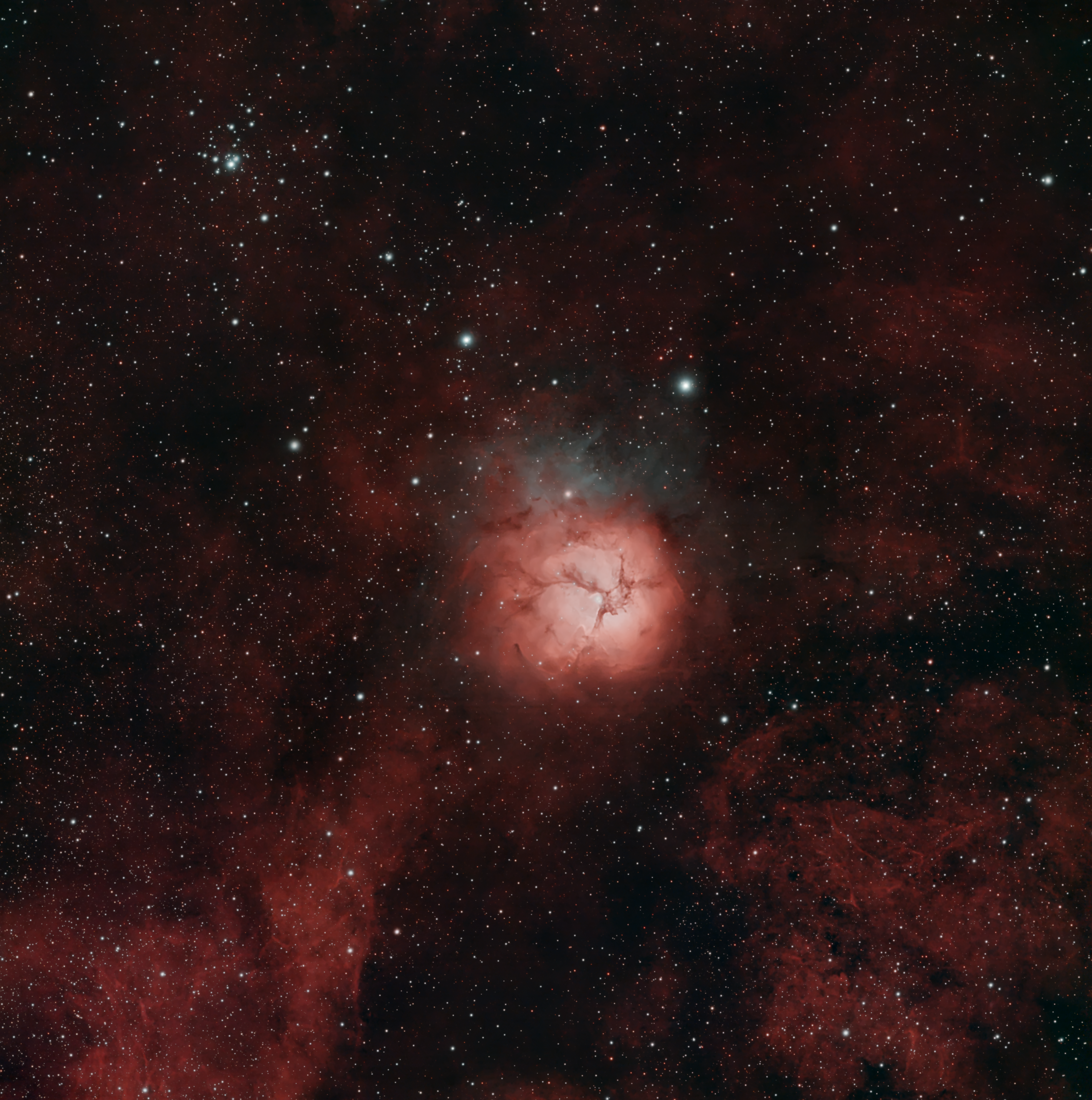 Detailed Picture of a Red Nebula · Free Stock Photo