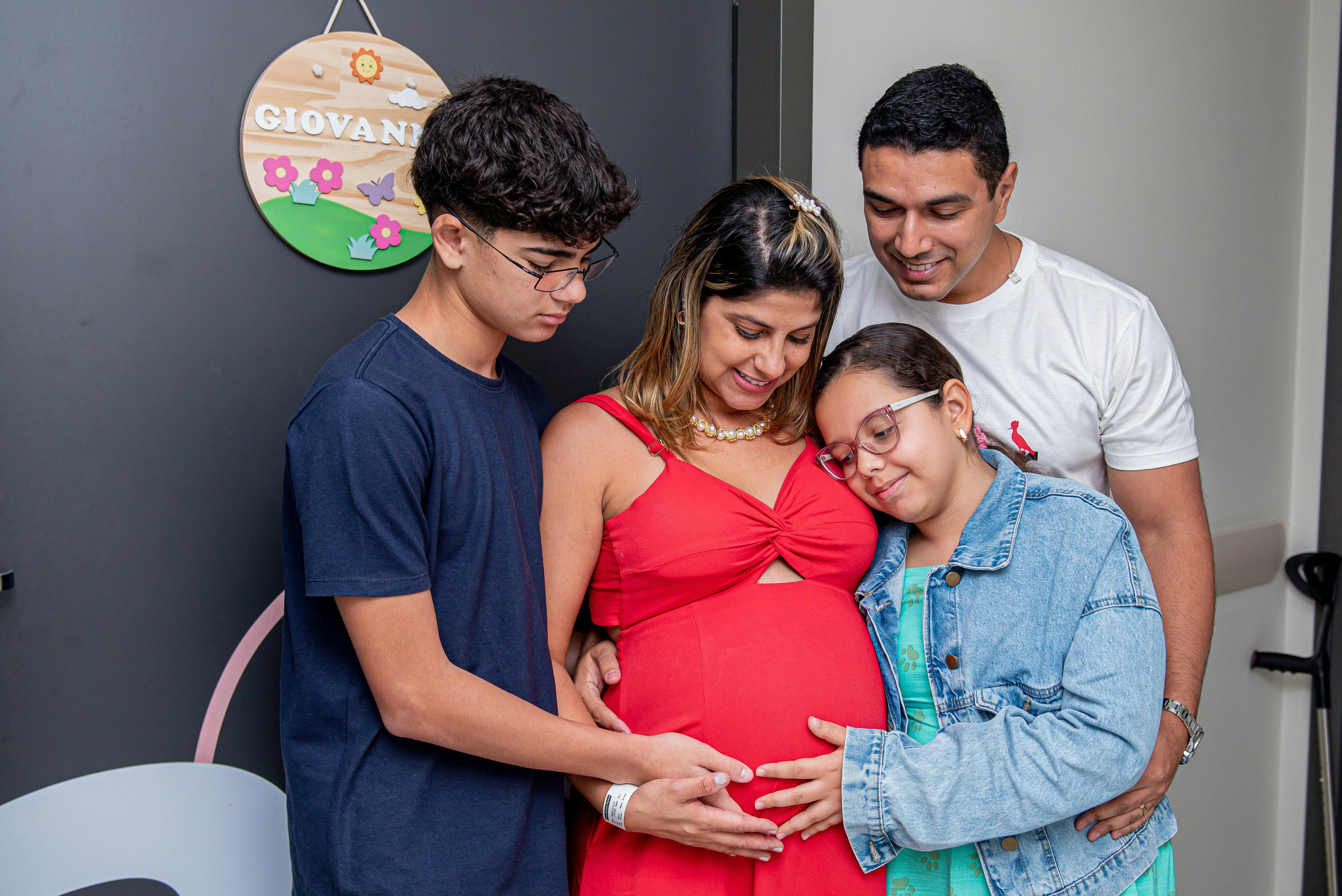 Kalogeras+Sisters+Bikini Photos, Download The BEST Free Kalogeras ...