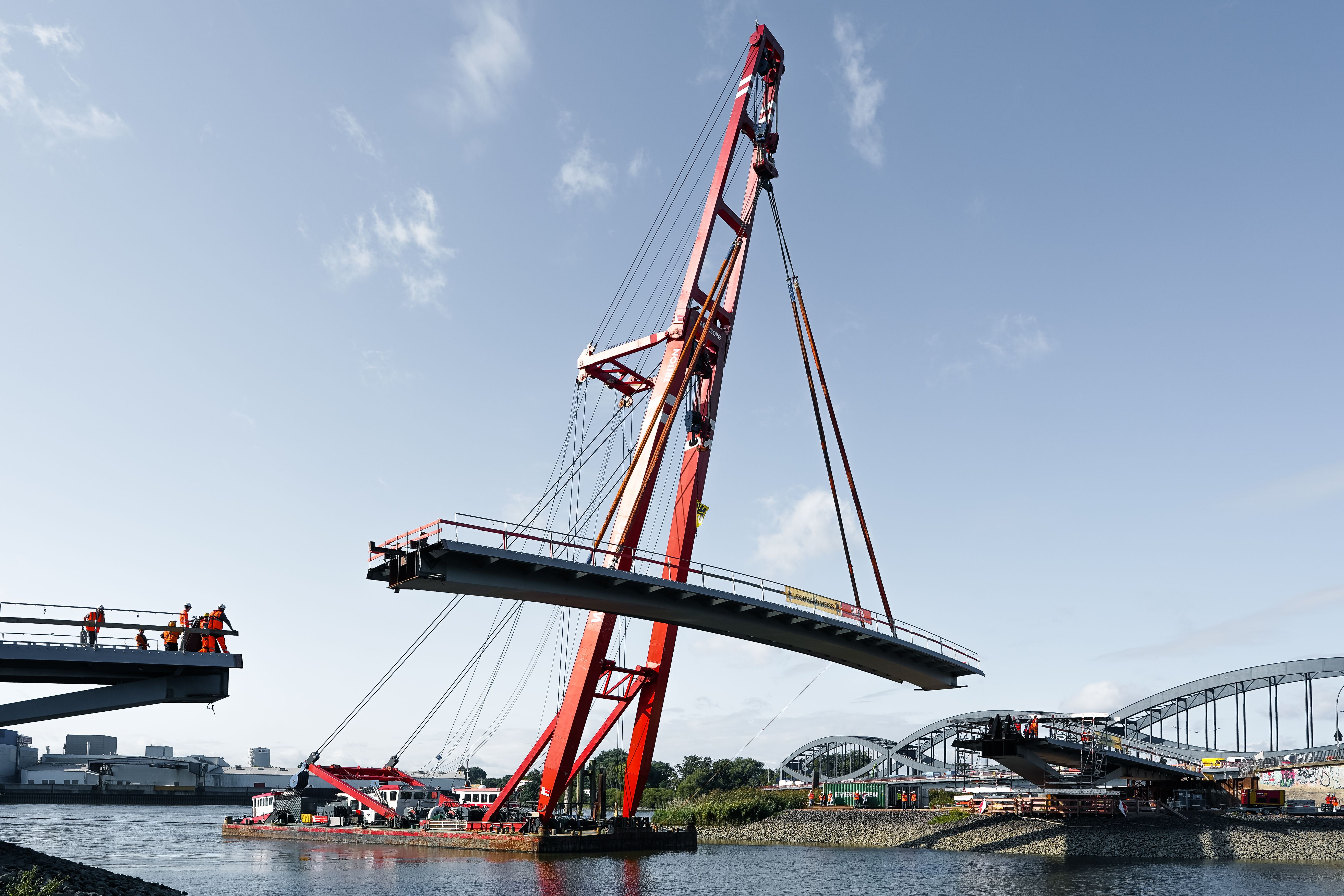 Bridge Construction Over Elbe River in Hamburg · Free Stock Photo
