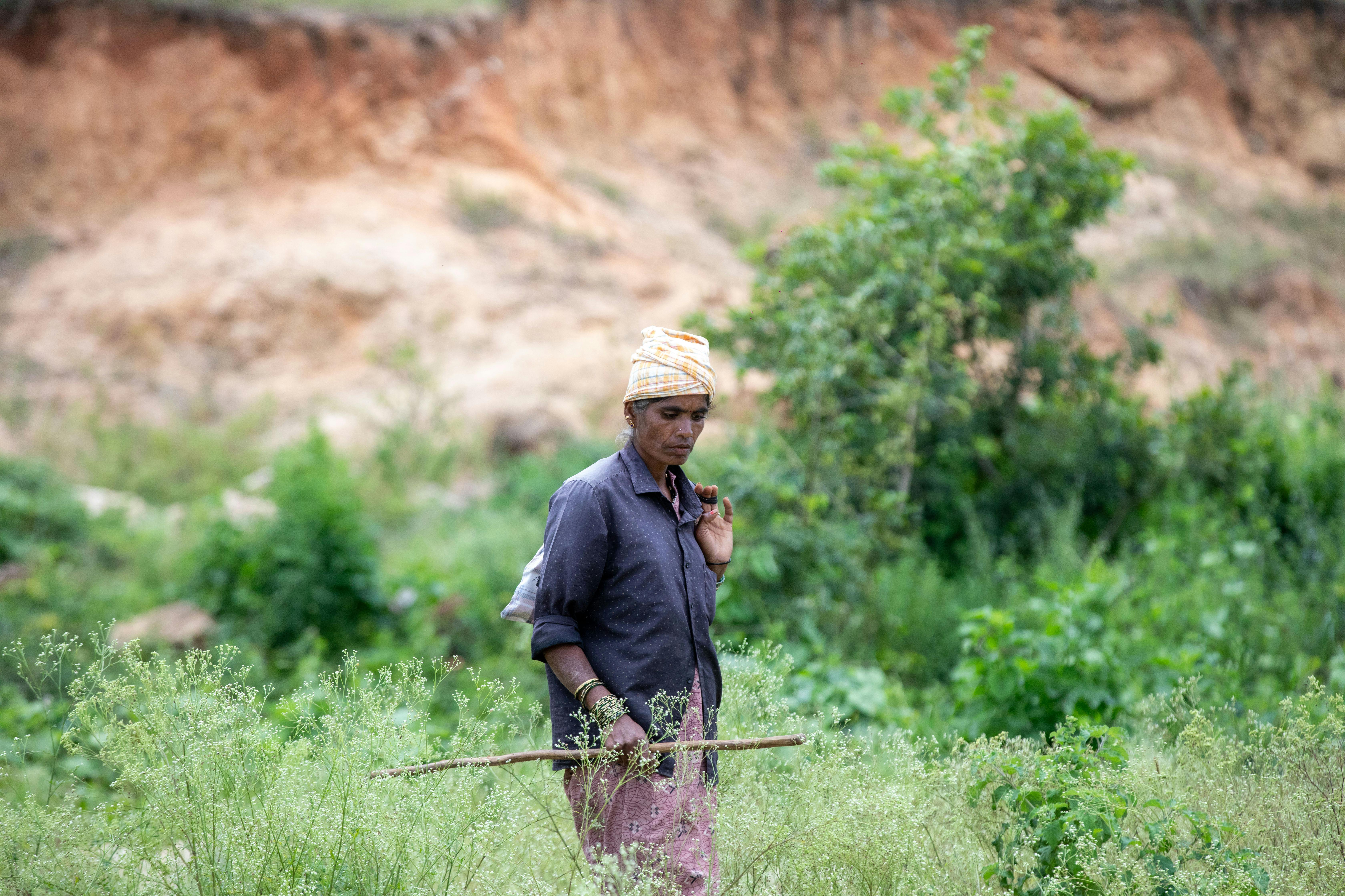 800 000+ Femmes+nues+et+habillées+en+photos banque d’images et photos libres de droit ...