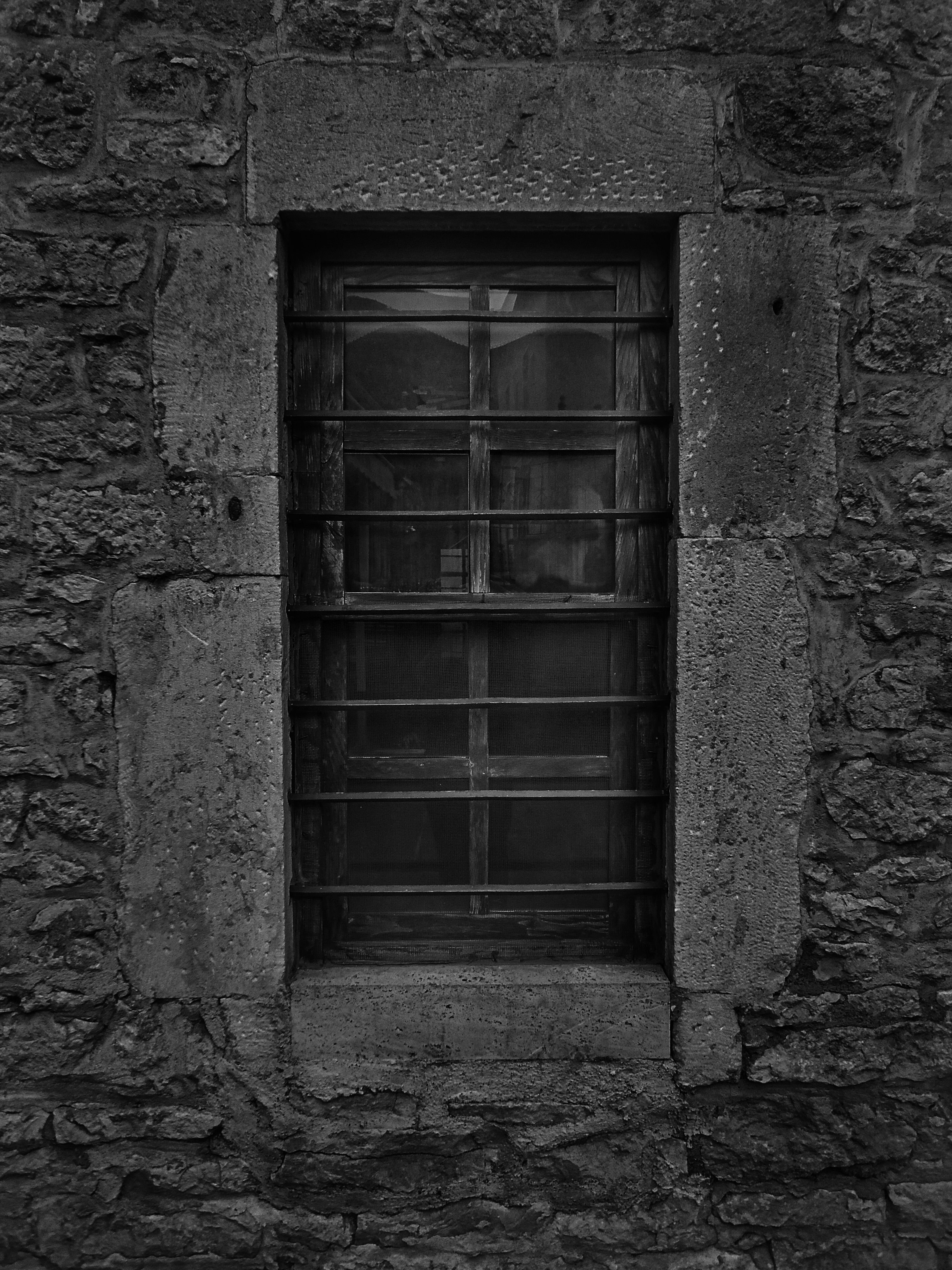 Historic Stone Window in Ordu, Türkiye · Free Stock Photo