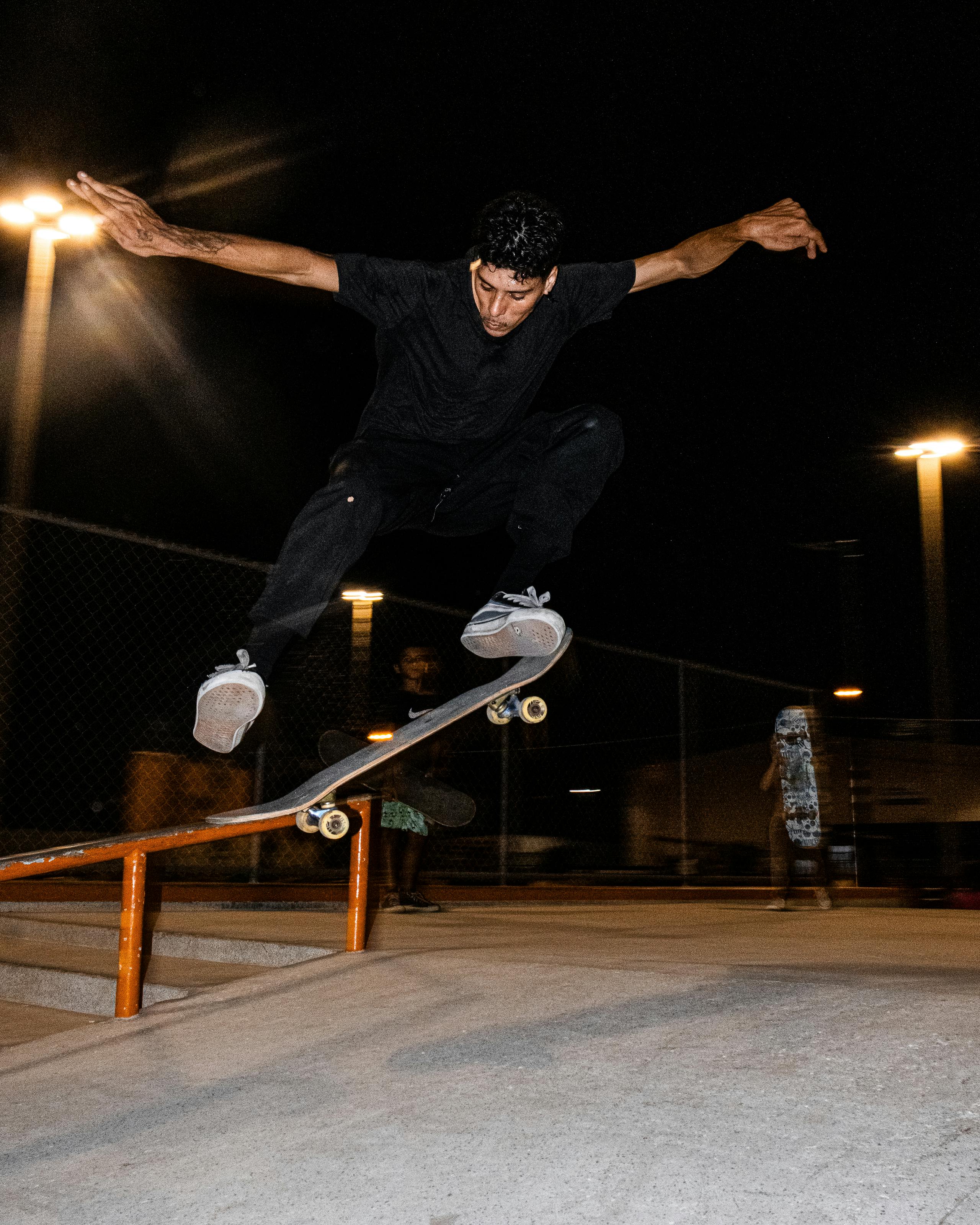 Teen In Nike Pros Photos, Download The BEST Free Teen In Nike Pros ...