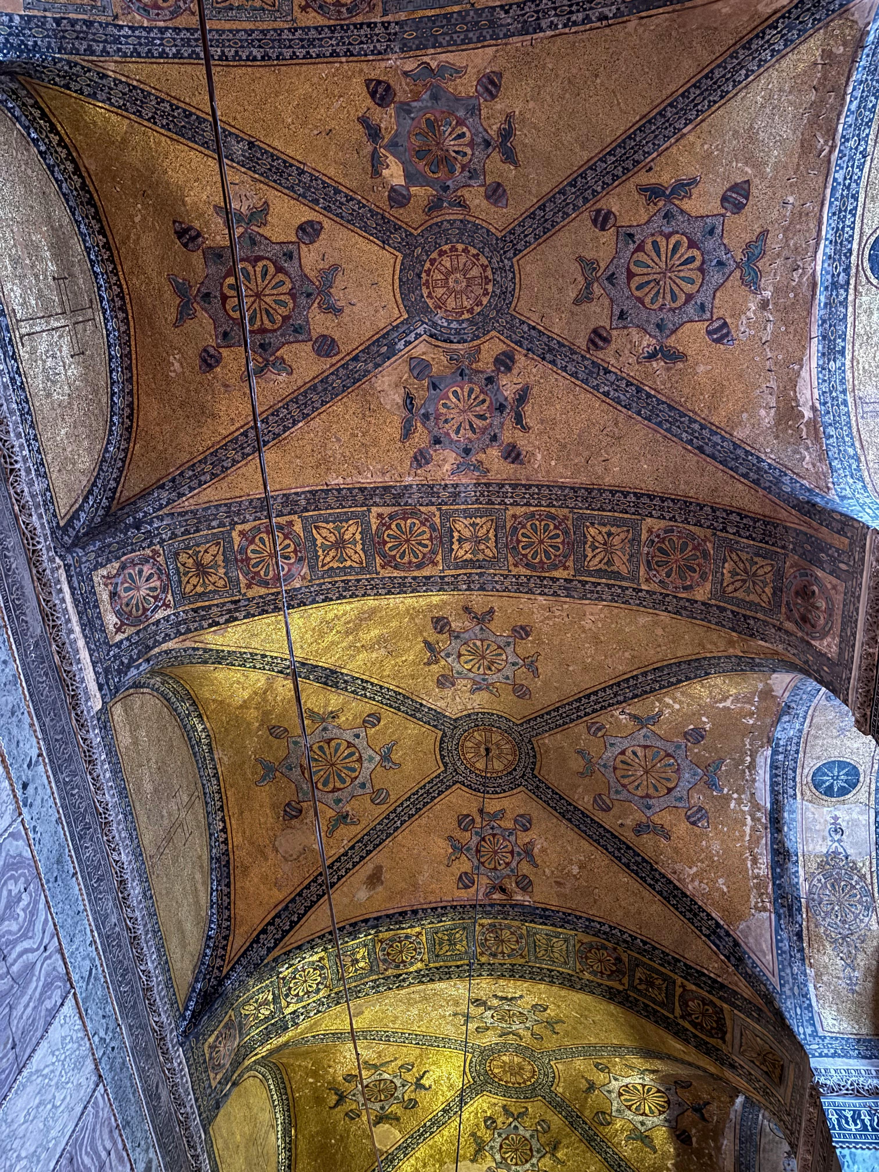 Symmetrical Photos, Download The BEST Free Symmetrical Stock Photos ...