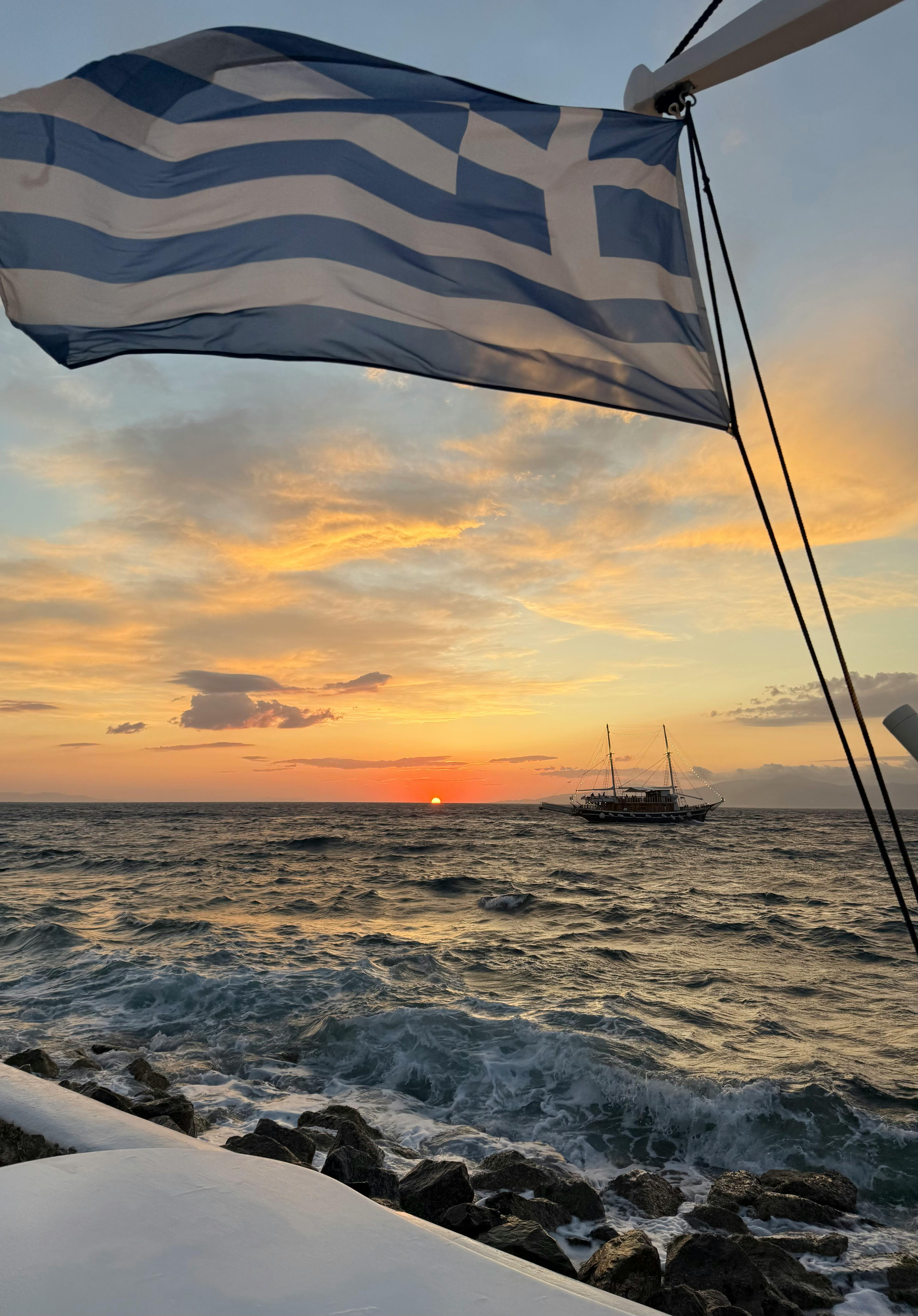 Jenna+Ortega+Beach+Bikini Photos, Download The BEST Free Jenna+Ortega ...