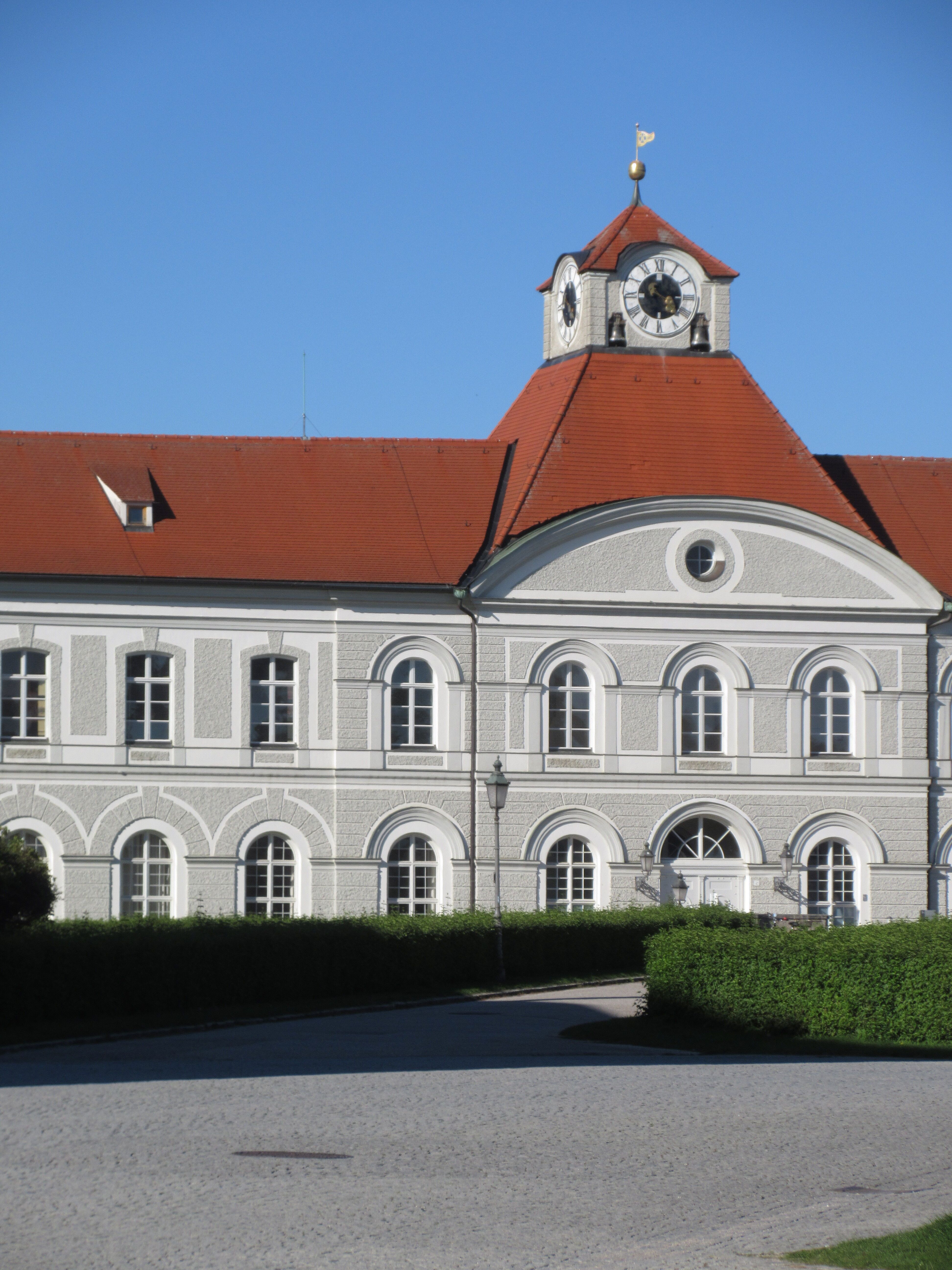 Historic German Castle with Red Roof · Free Stock Photo