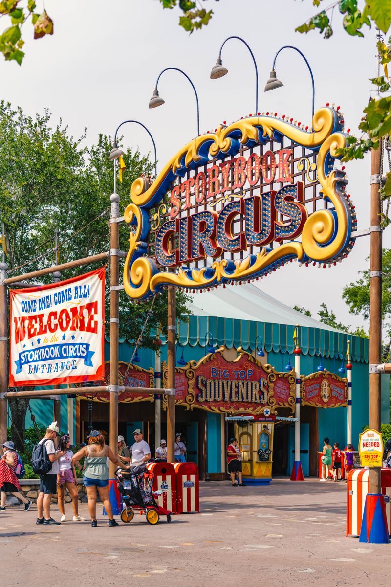 Dollywood Theme Park Photos, Download The BEST Free Dollywood Theme ...