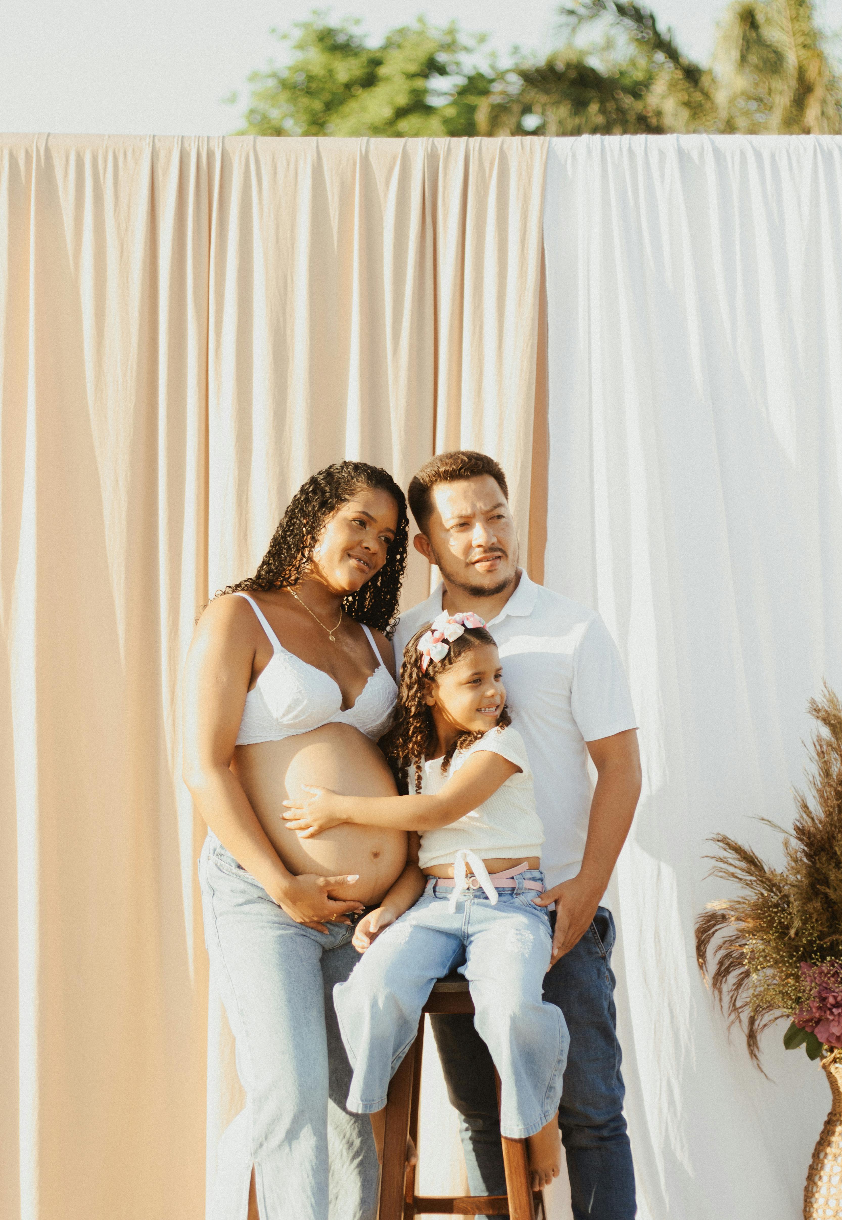 800 000+ Femmes+nues+et+habillées+en+photos banque d’images et photos libres de droit ...