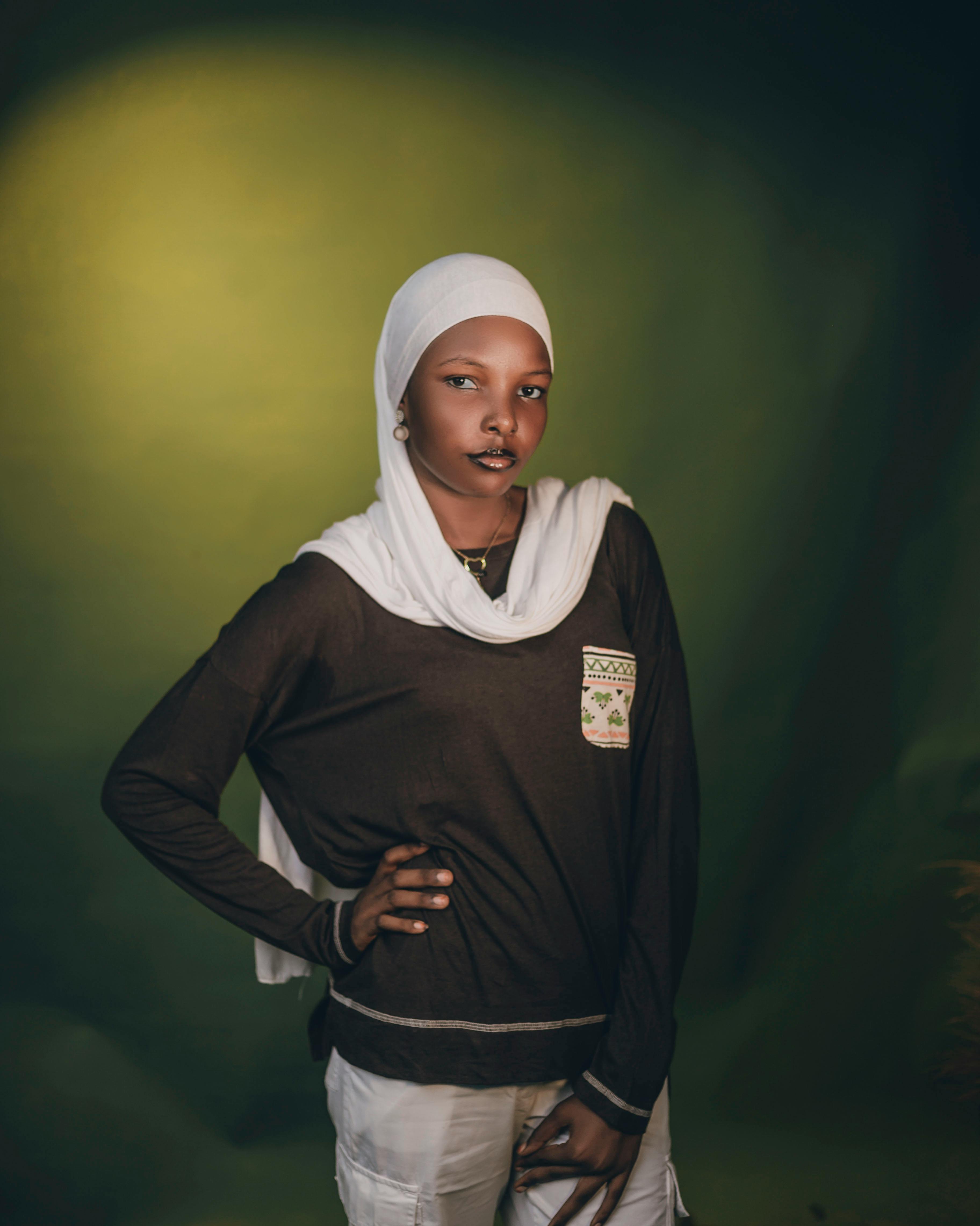 Young Model Imx Photos, Download The BEST Free Young Model Imx Stock ...