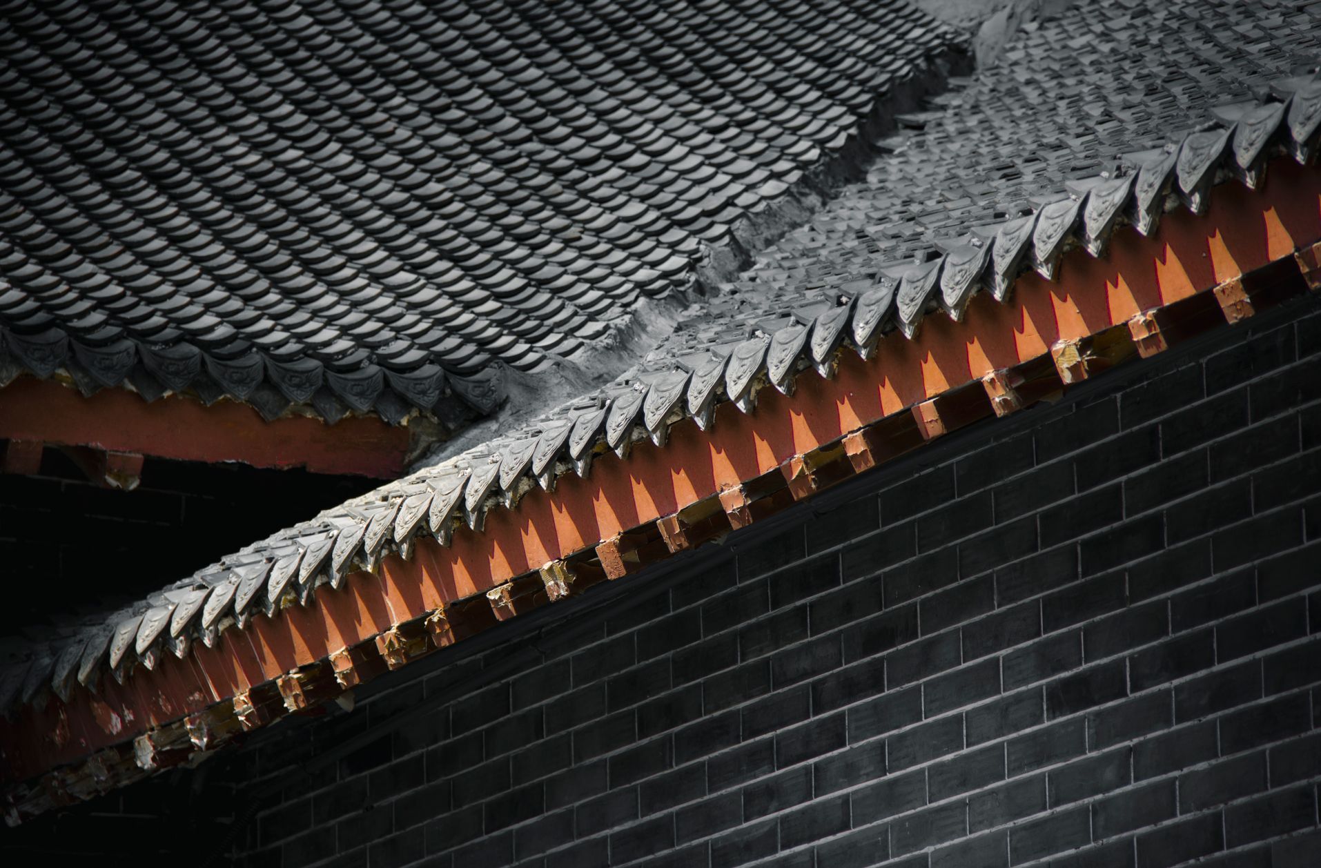Hip Roof Examples: Simple Types, Designs, and Styles