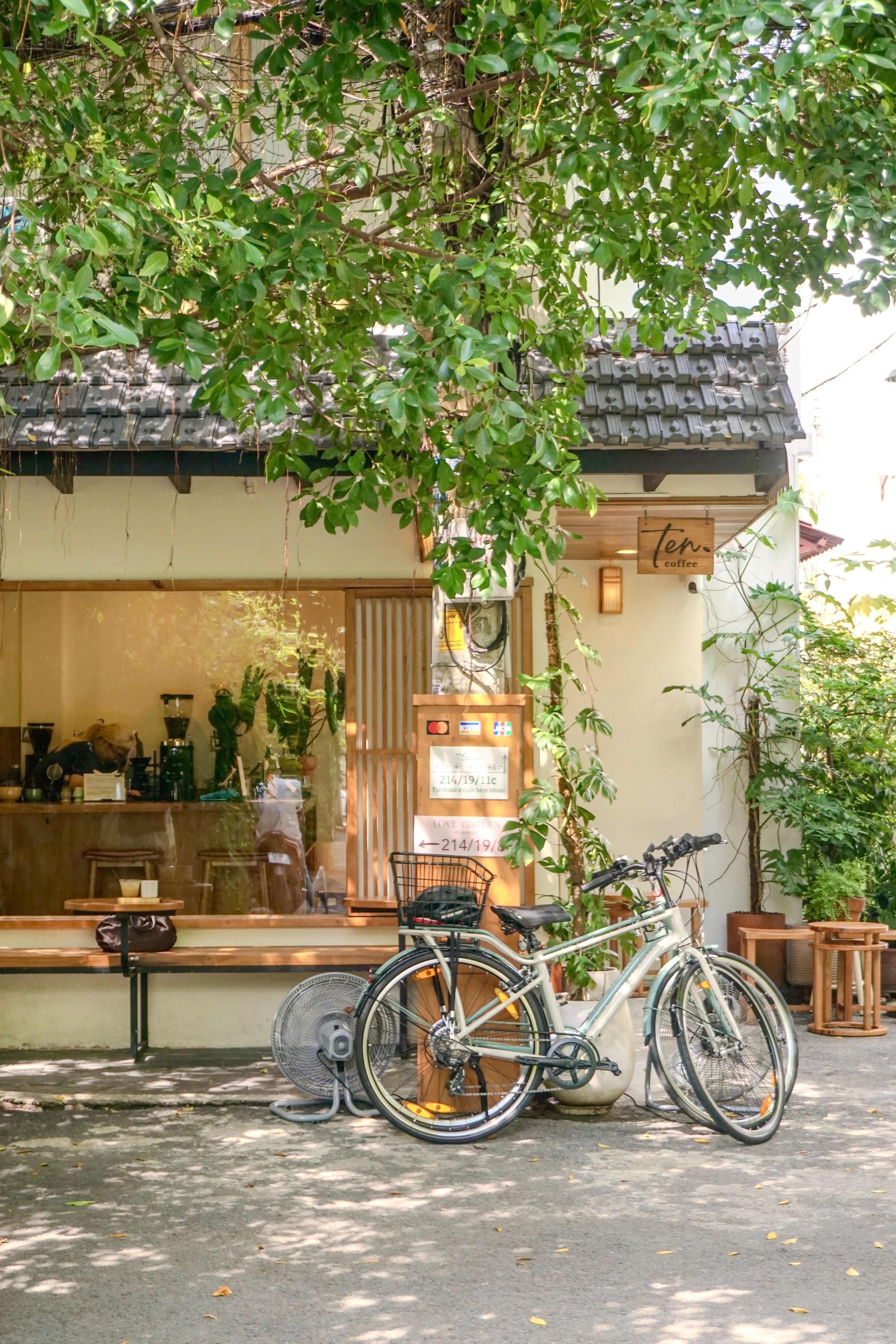 Charming Cafe Front in Ho Chi Minh City · Free Stock Photo
