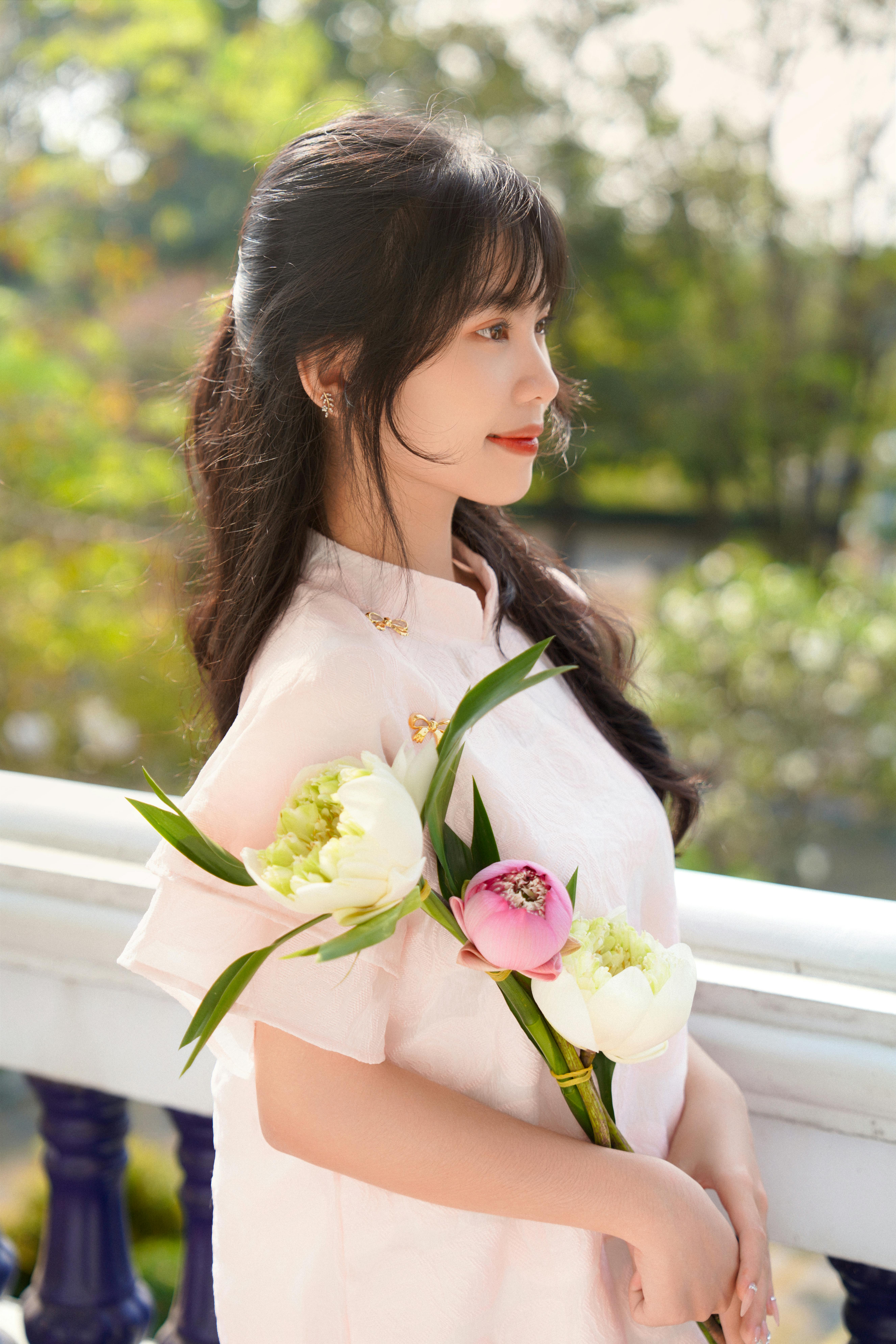 Beautiful Pretty Women Photos, Download The BEST Free Beautiful Pretty ...