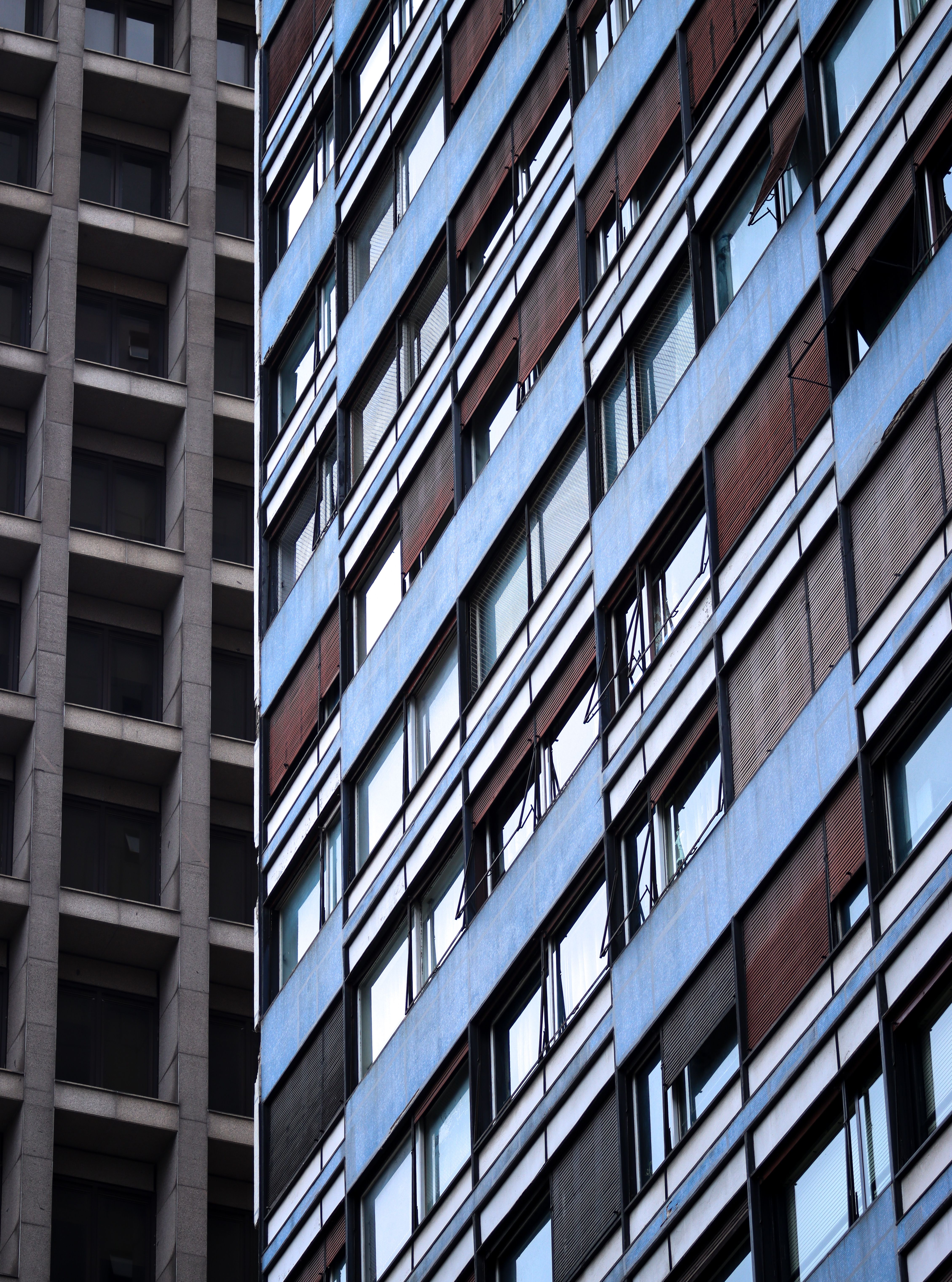 Modern Urban Architecture in High-Rise Buildings · Free Stock Photo