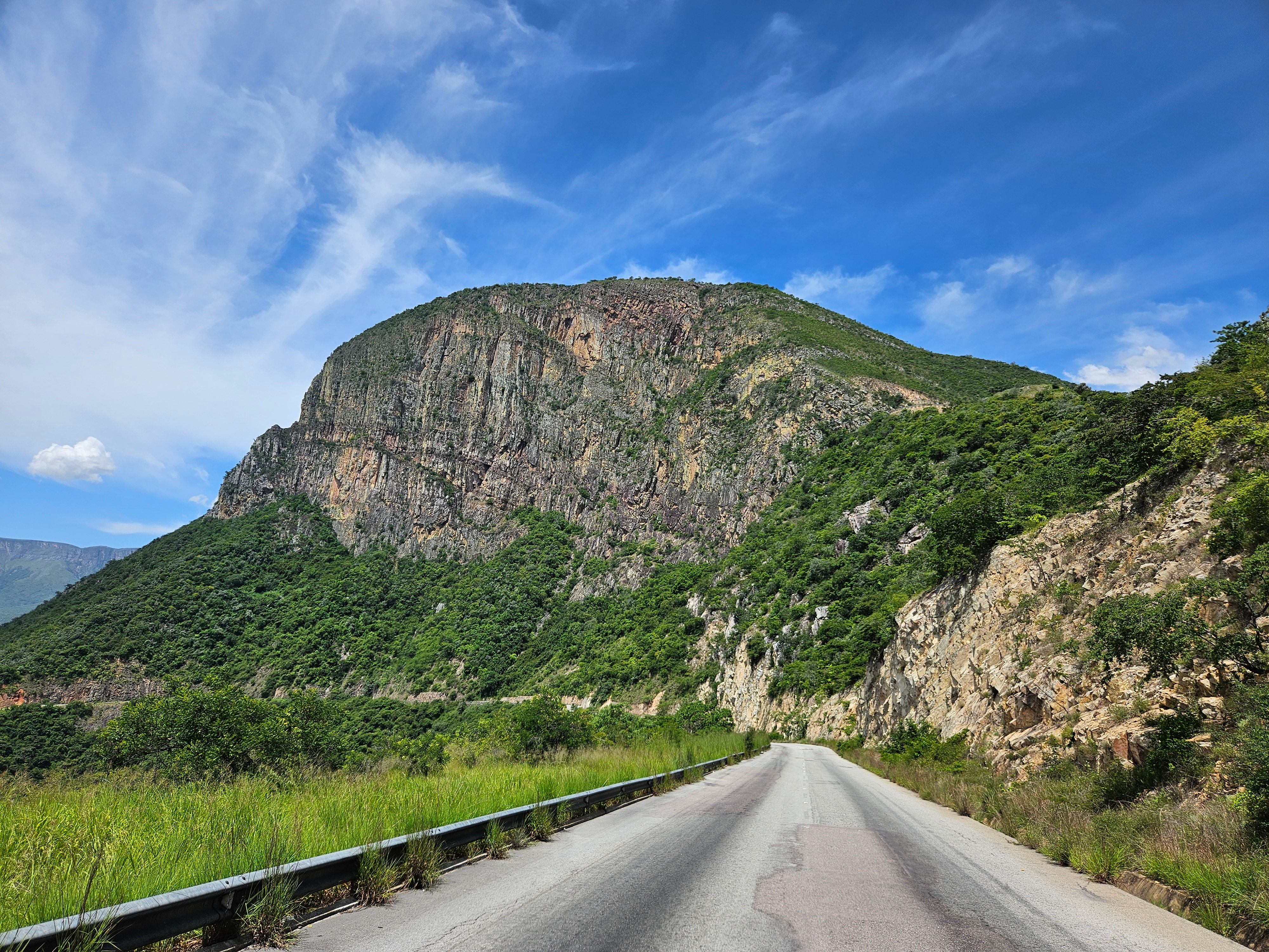 Scenic Mountain Road in Huíla, Angola · Free Stock Photo