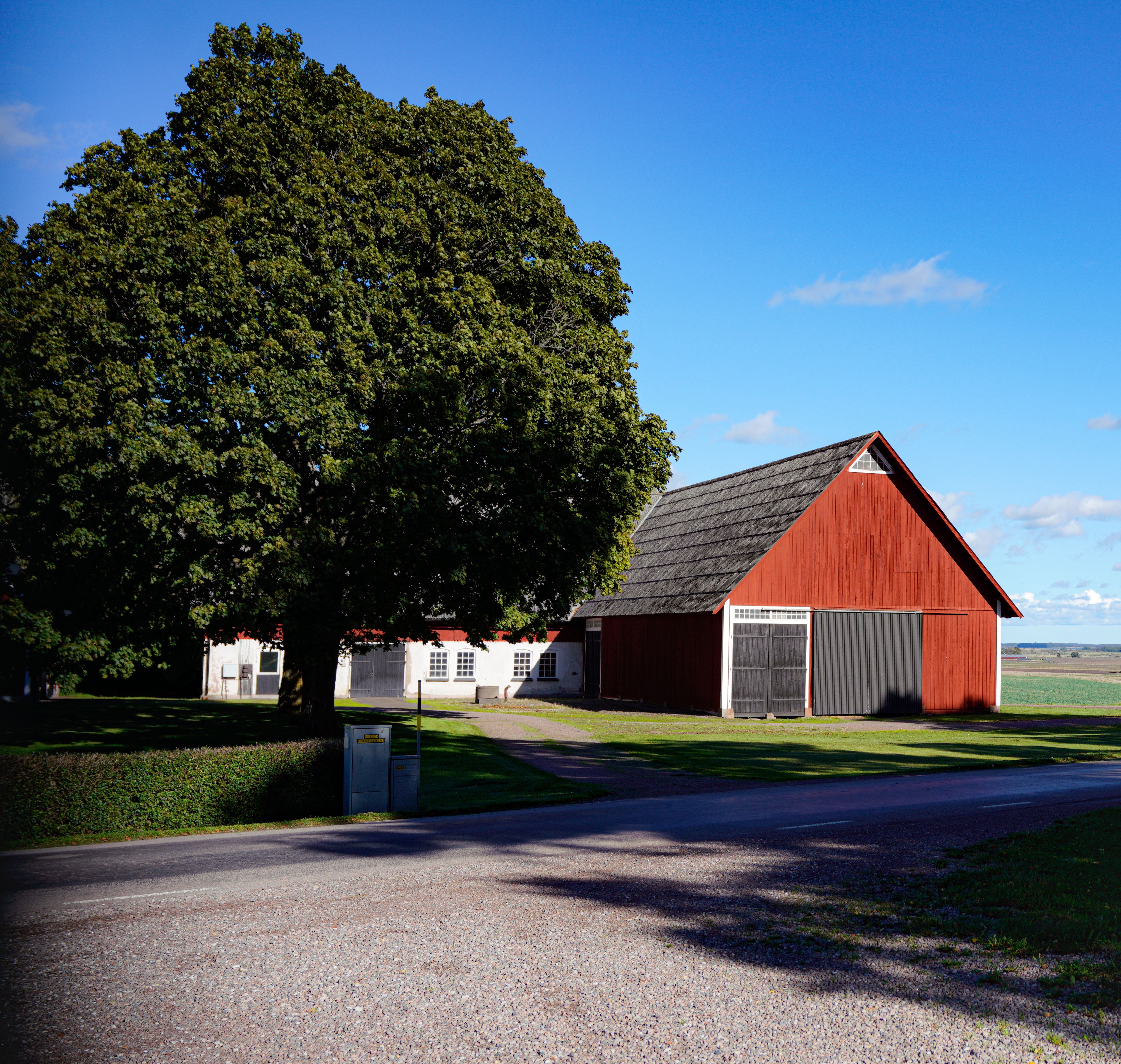 Traditional Scandinavian Barn in Rural Skåne · Free Stock Photo