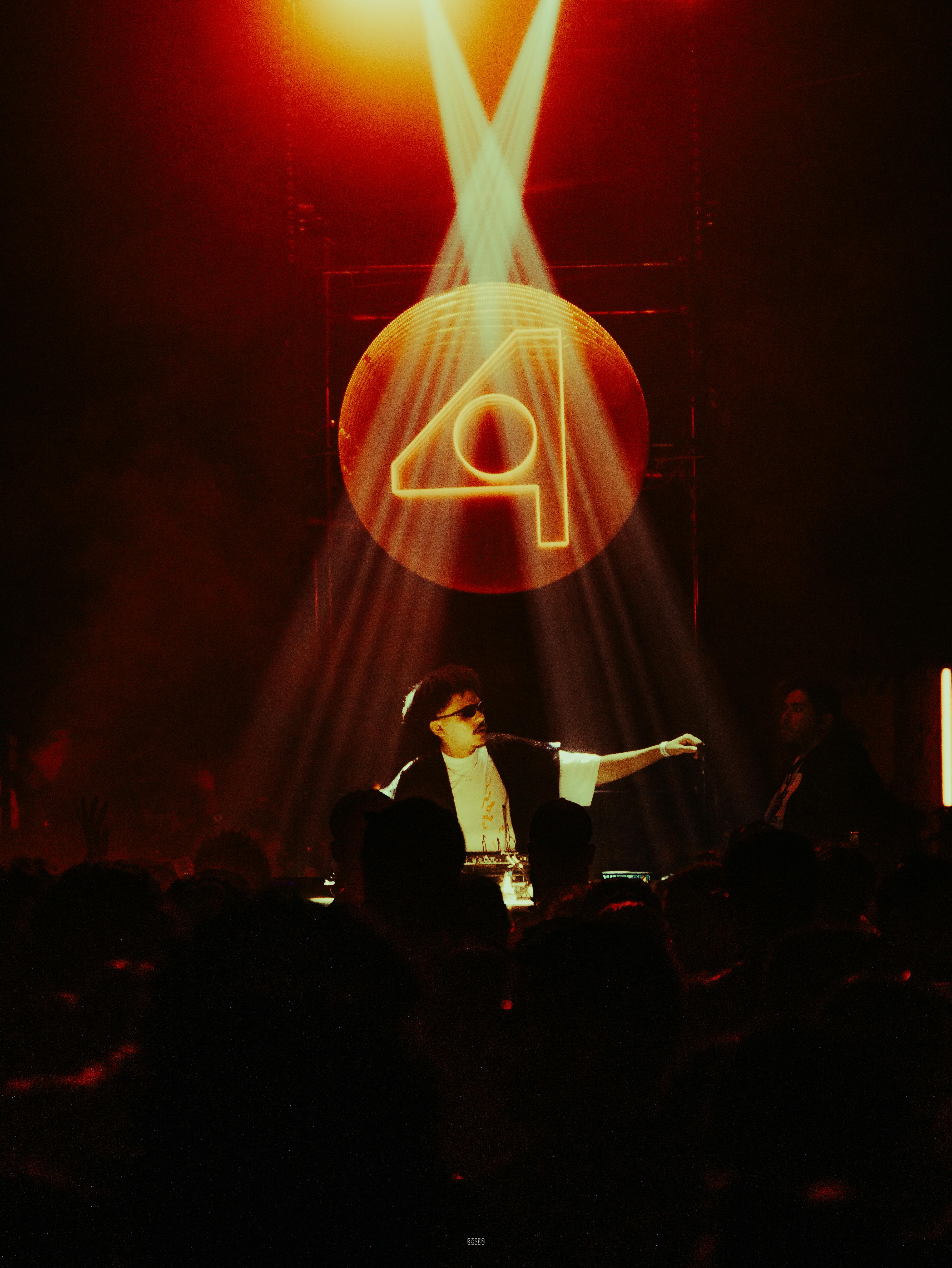 Gigs Dance Photos, Download The BEST Free Gigs Dance Stock Photos & HD ...