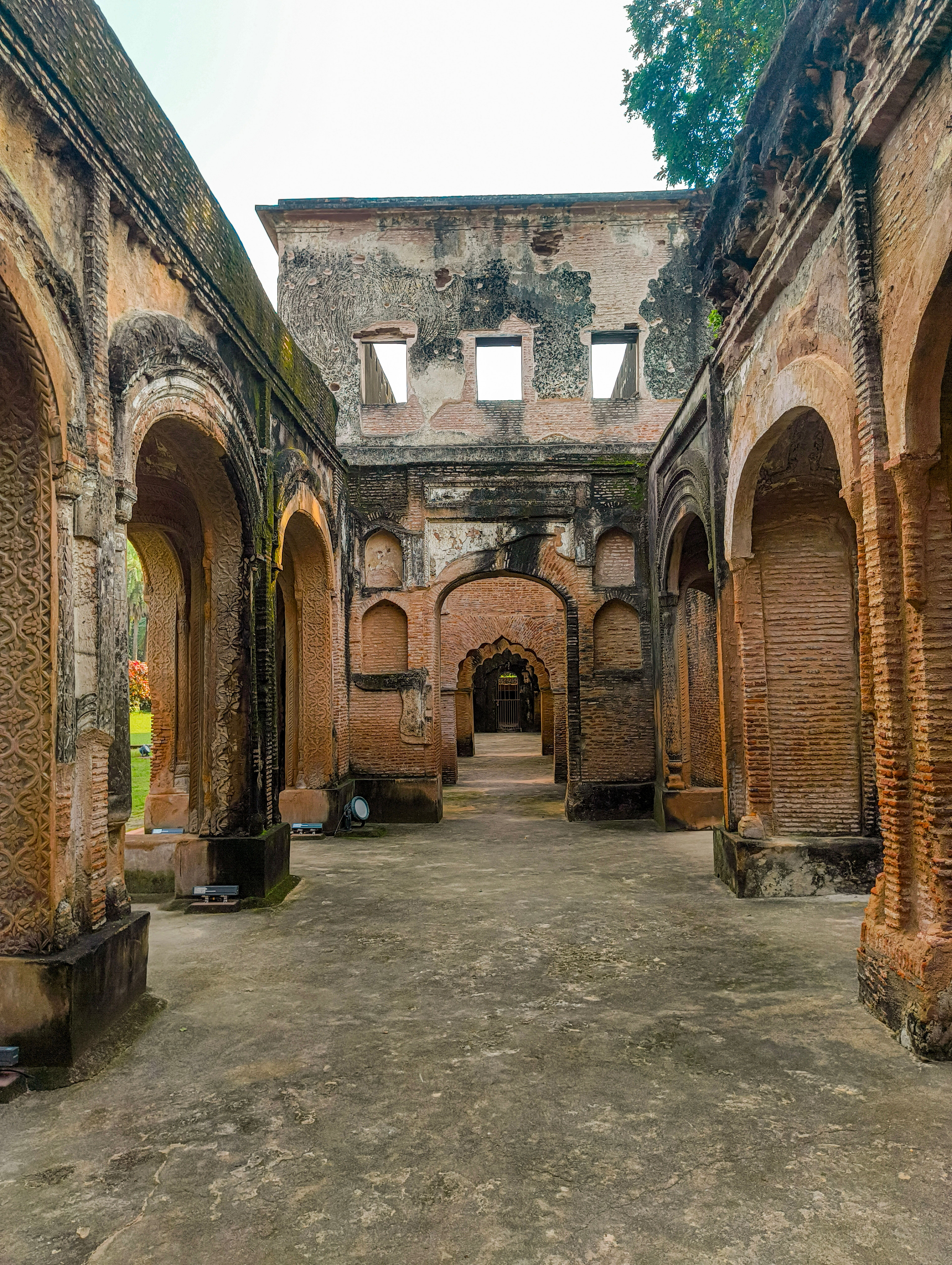 Historic Architecture of Lucknow Residency Ruins · Free Stock Photo