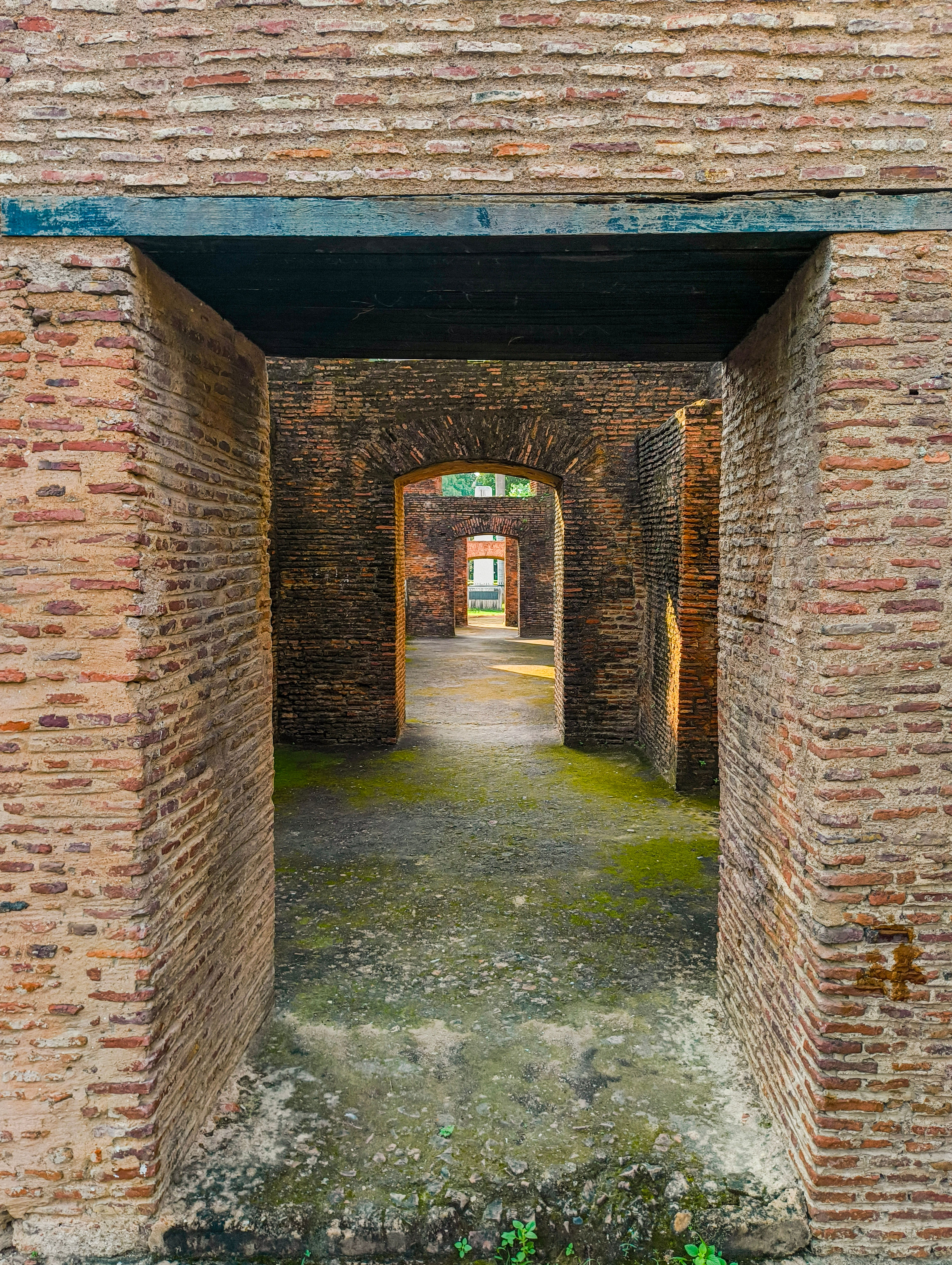 Historical Architecture of Lucknow's Residency · Free Stock Photo