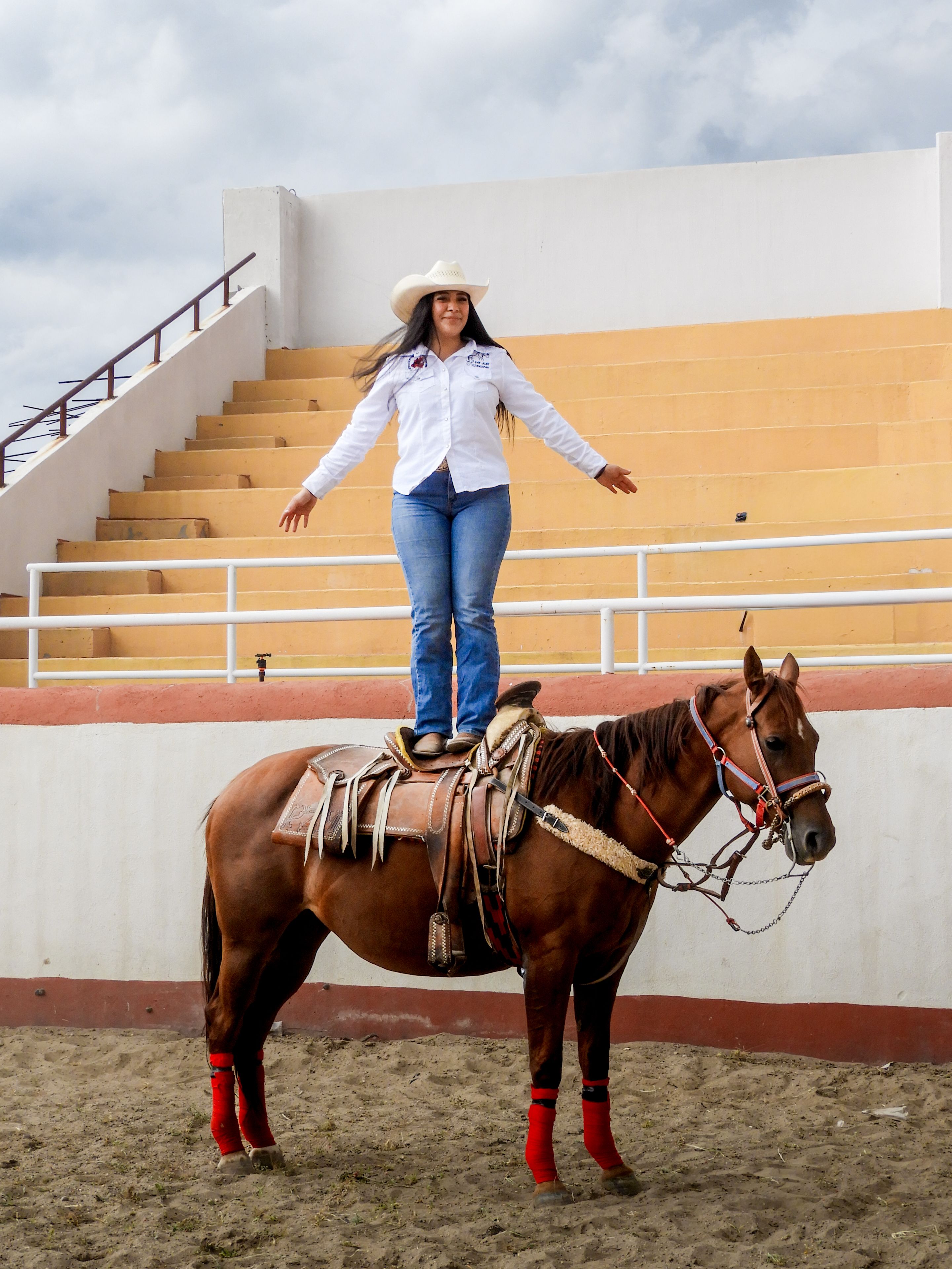 Mujer A Caballo En Hidalgo, México · Foto de stock gratuita