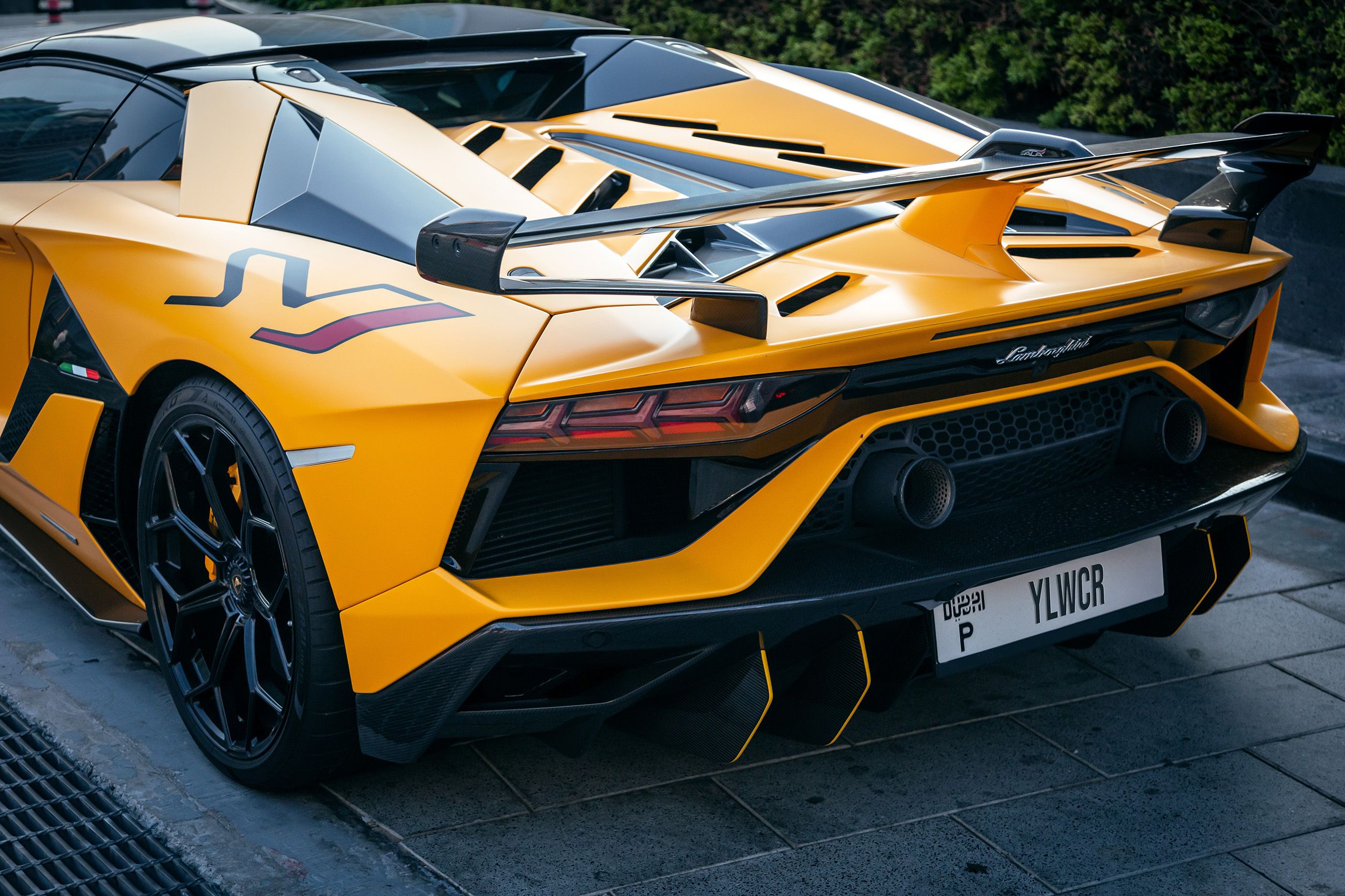 Lamborghini Uris Photos, Download The BEST Free Lamborghini Uris Stock ...