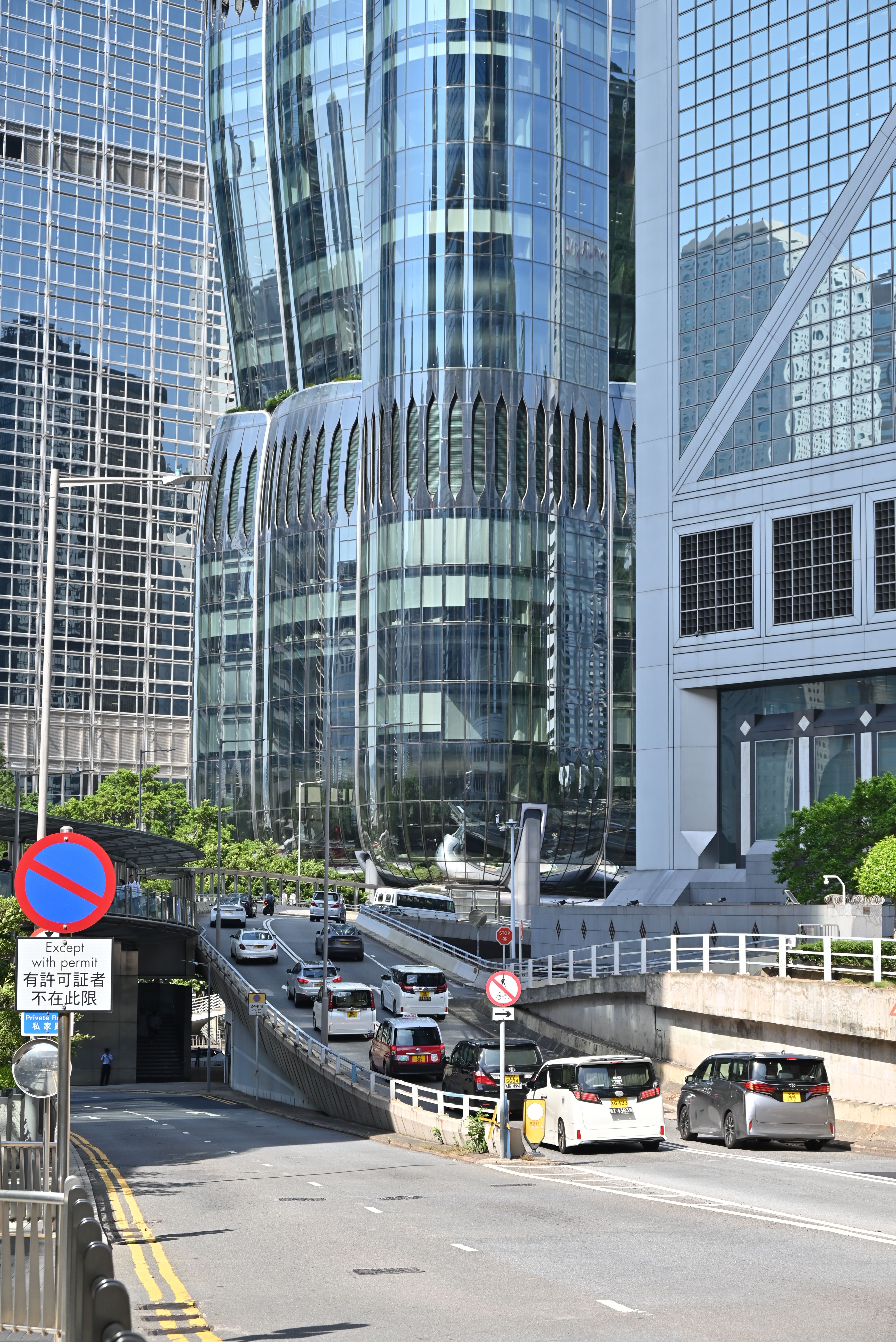 Modern Urban Architecture in Cityscape · Free Stock Photo