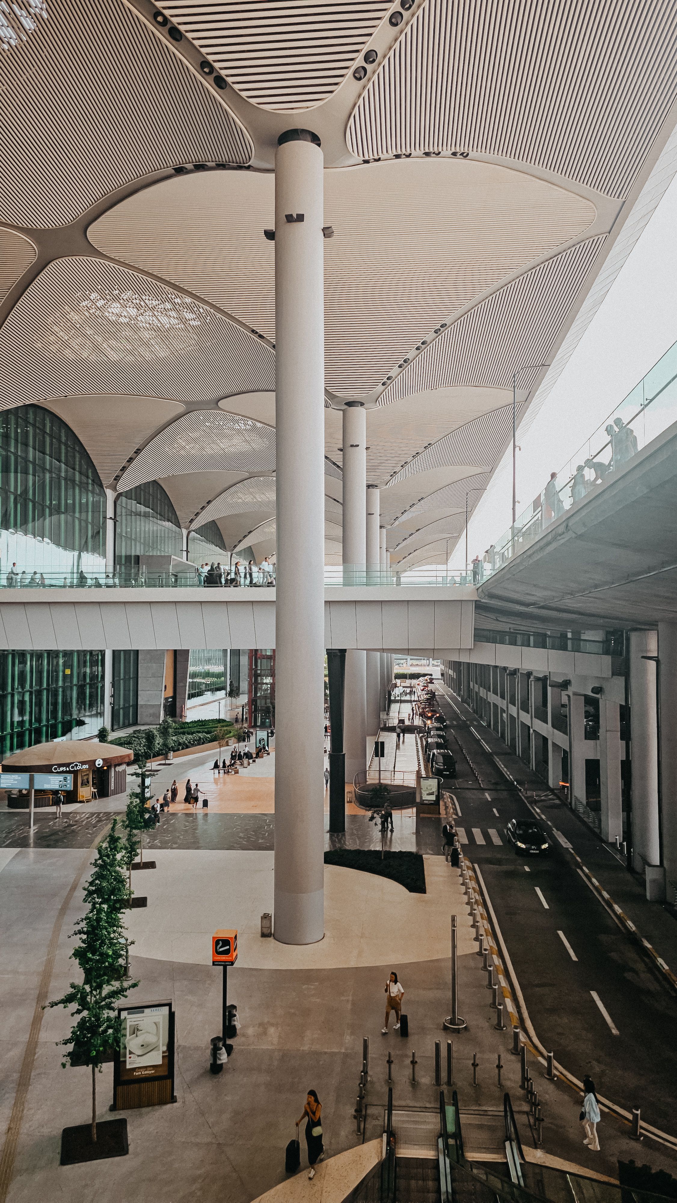 Modern Airport Terminal Interior Design · Free Stock Photo