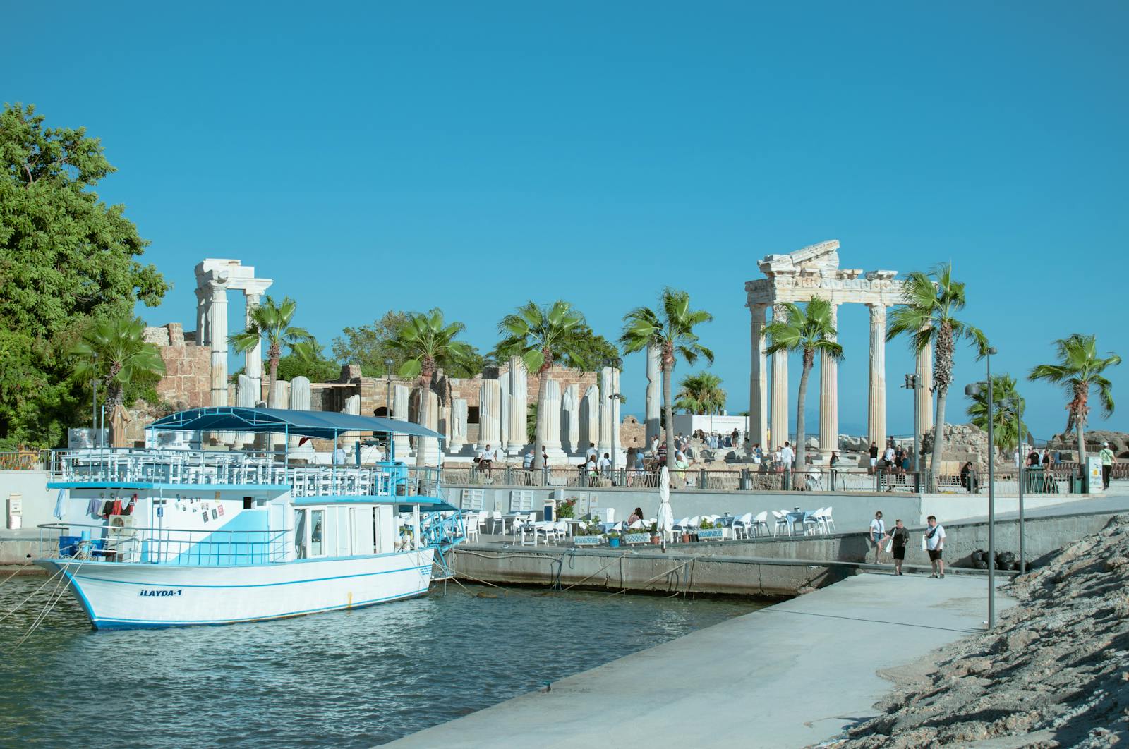 Side Boob Photos, Download The BEST Free Side Boob Stock Photos & HD Images