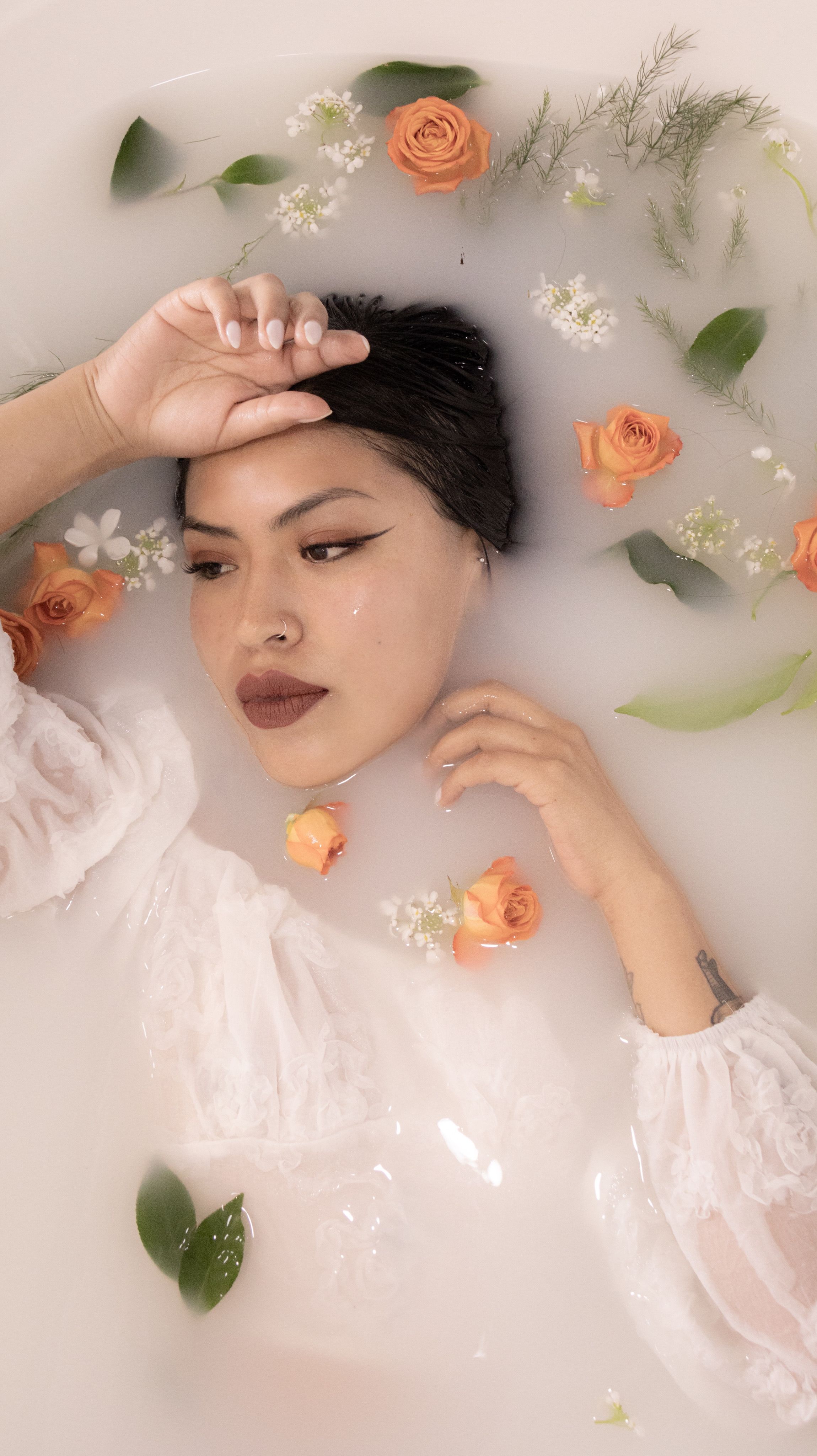 Woman Bathing Photos, Download The BEST Free Woman Bathing Stock Photos ...