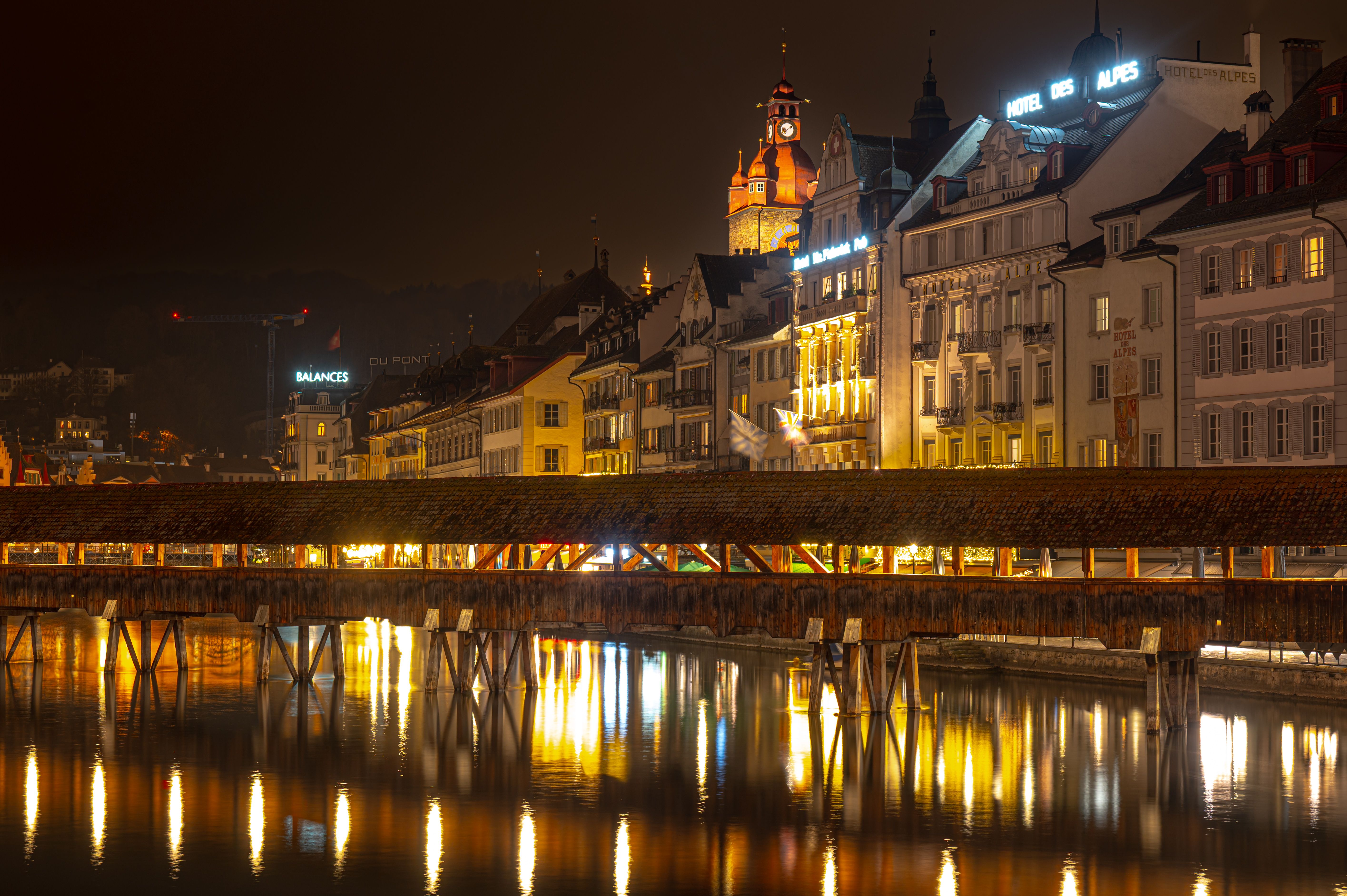 Scenic Night View of Chapel Bridge in Lucerne · Free Stock Photo