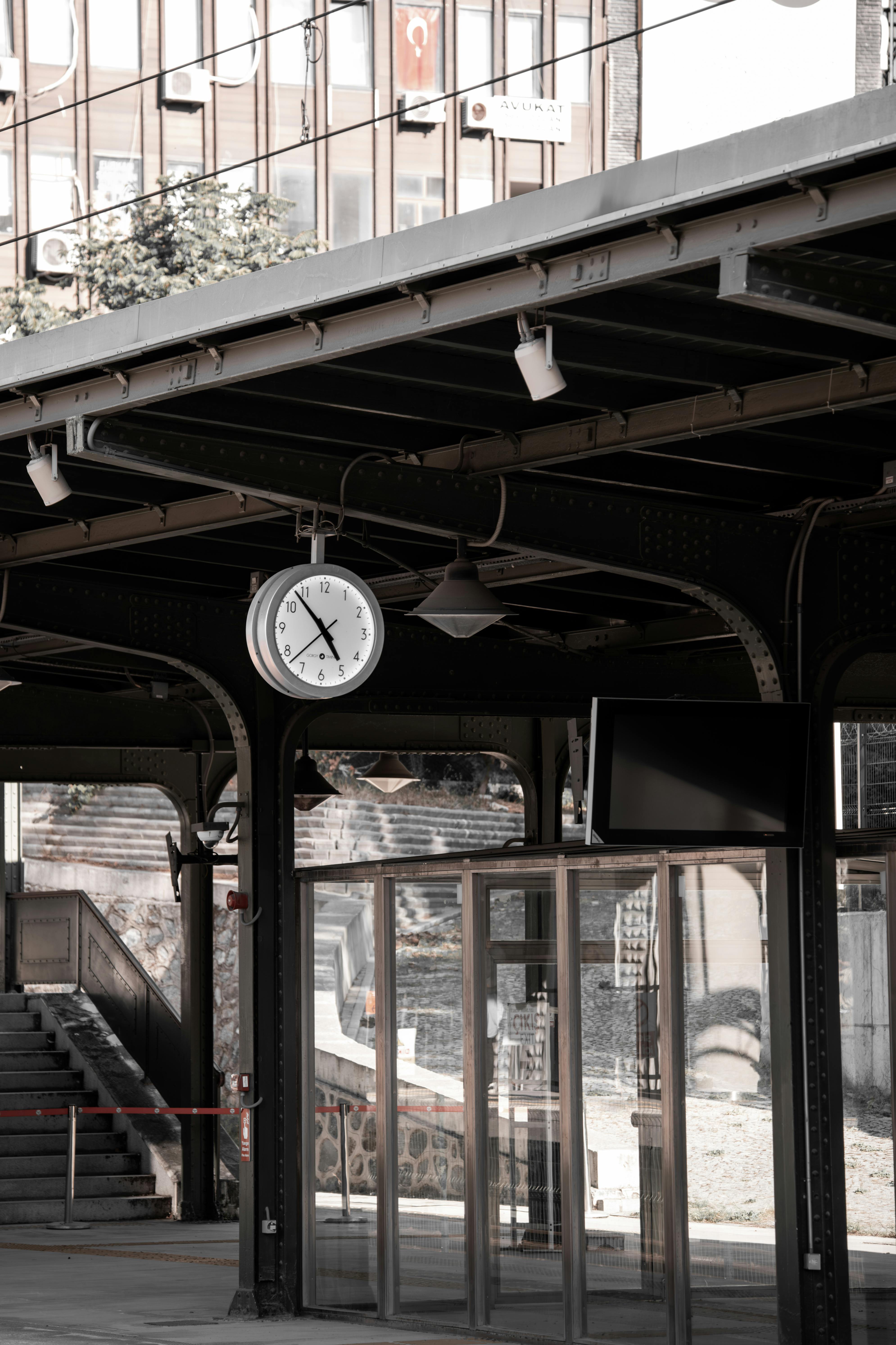 Time Clock Photos, Download The BEST Free Time Clock Stock Photos & HD ...