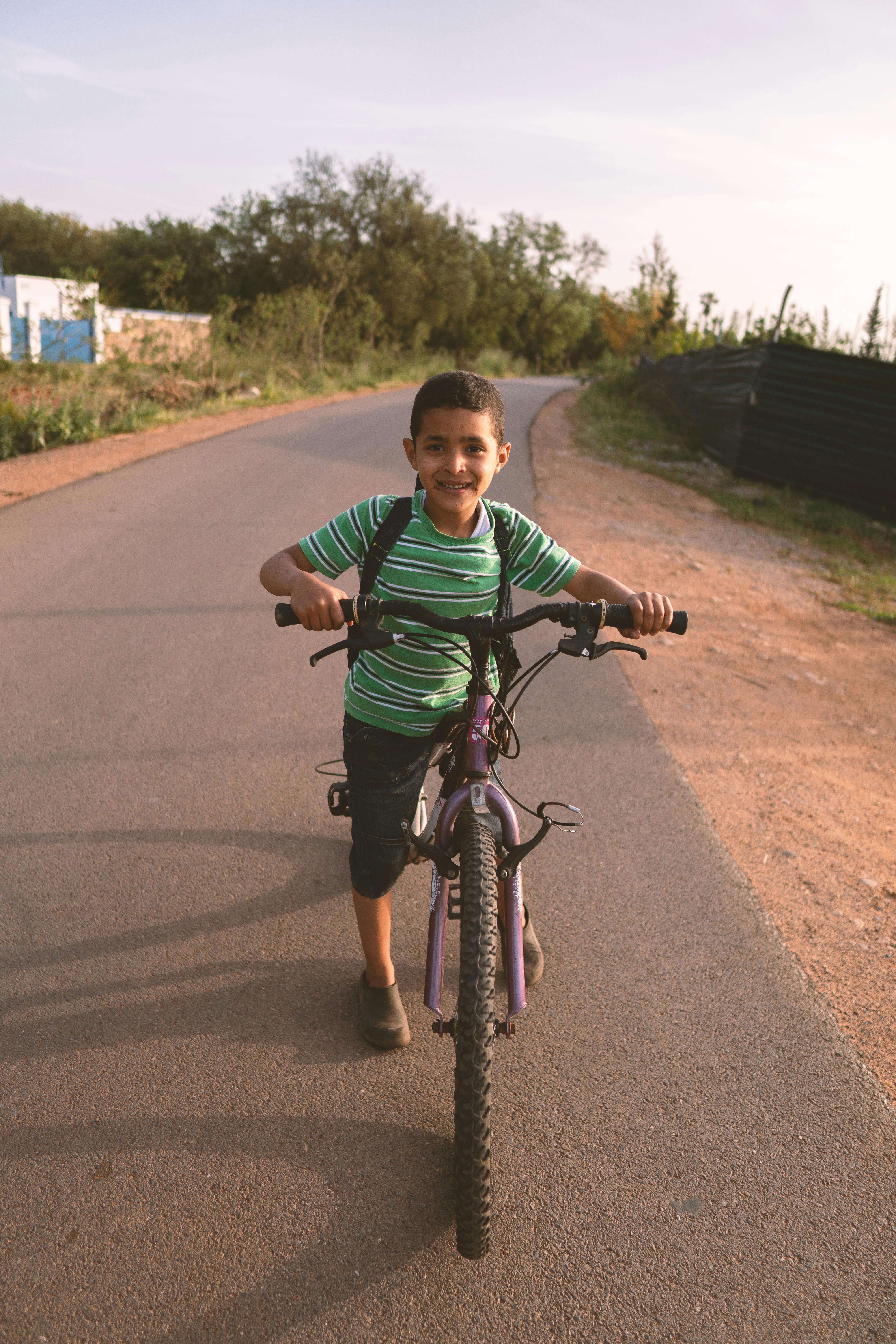 Boy Riding Bike Photos, Download The BEST Free Boy Riding Bike Stock ...