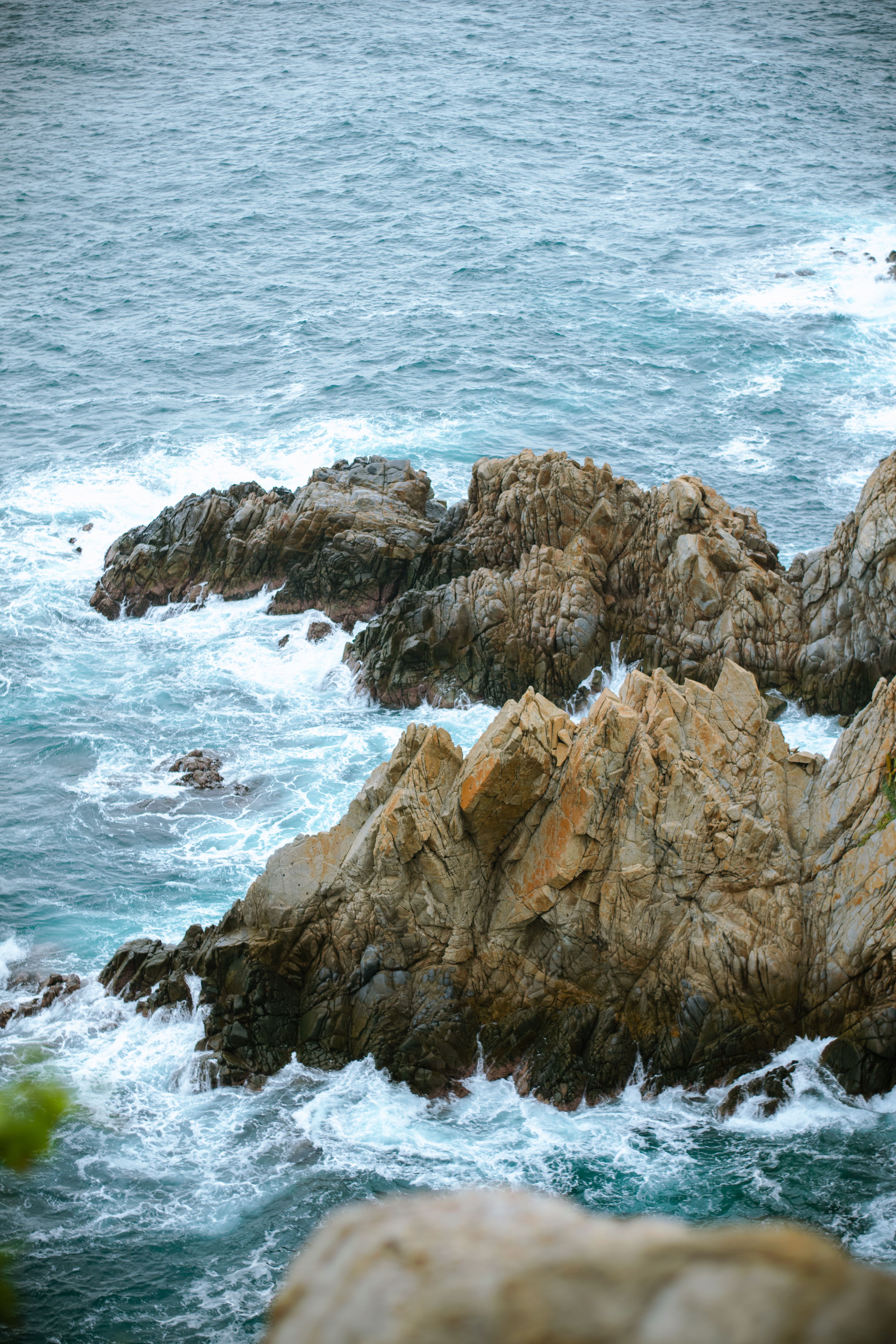 Impresionantes Rocas Costeras En Huatulco, México · Foto de stock gratuita