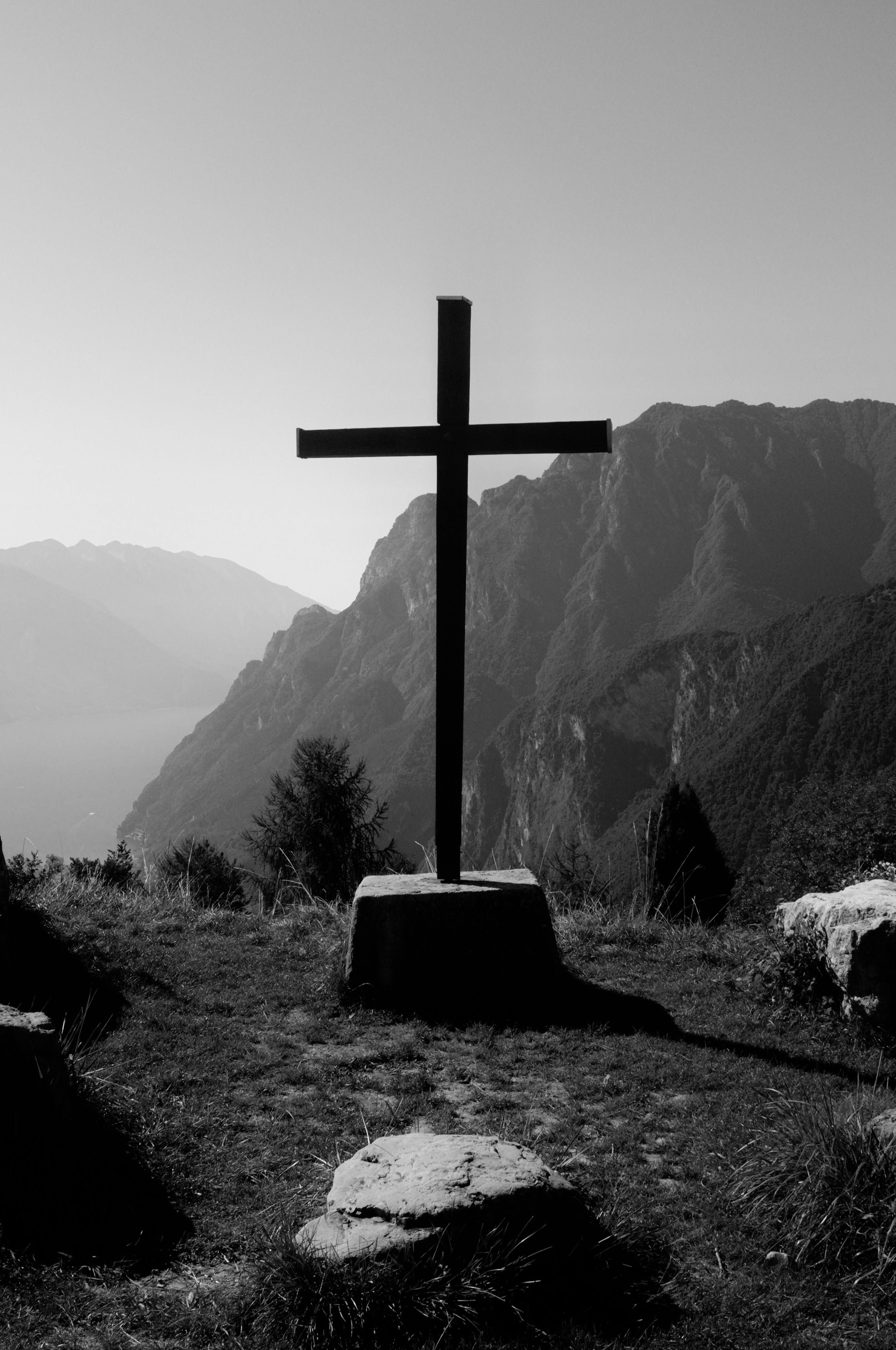 Cross Silhouette Photos, Download The BEST Free Cross Silhouette Stock ...