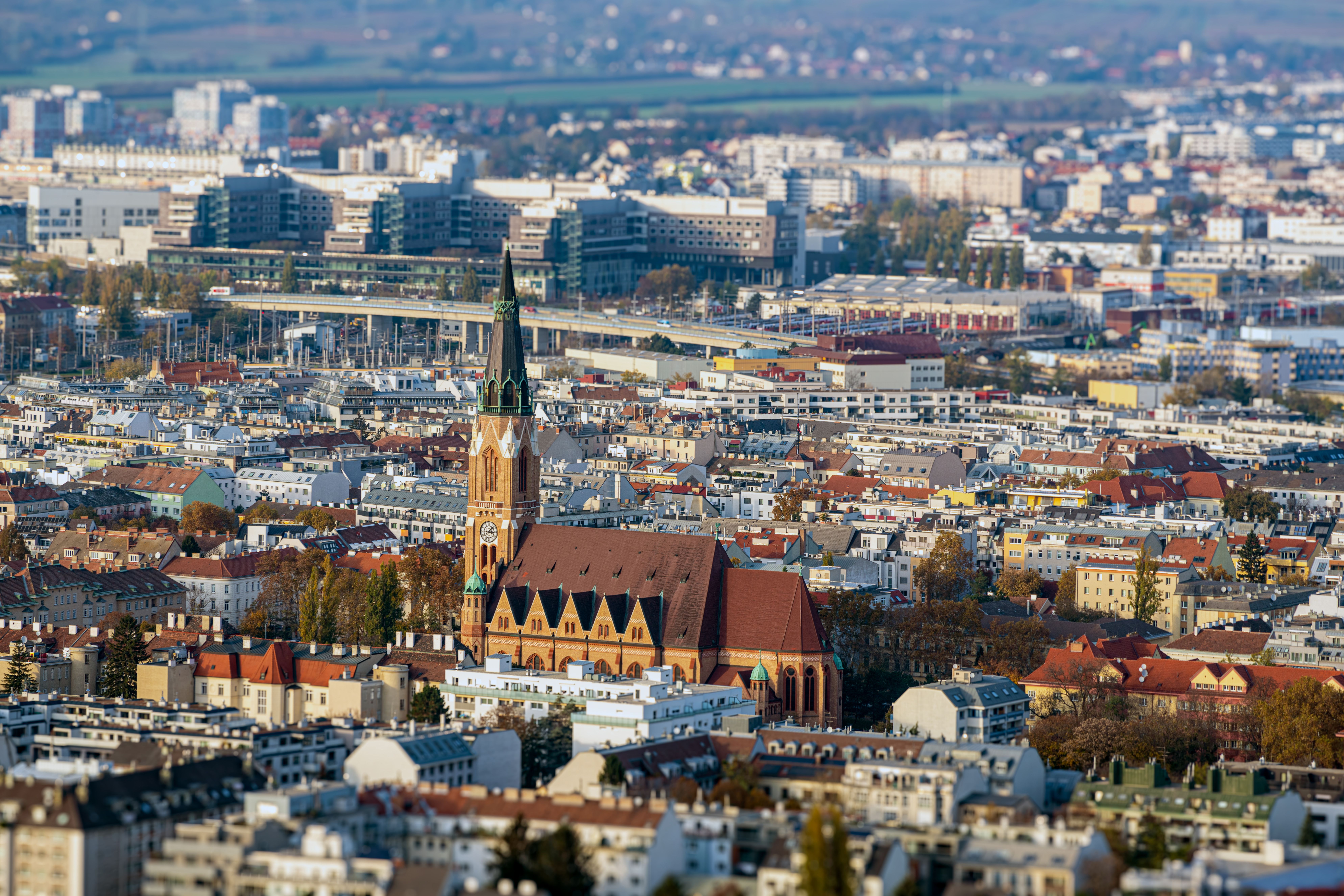 Vista Aerea Di Vienna Con La Guglia Della Chiesa · Immagine gratuita