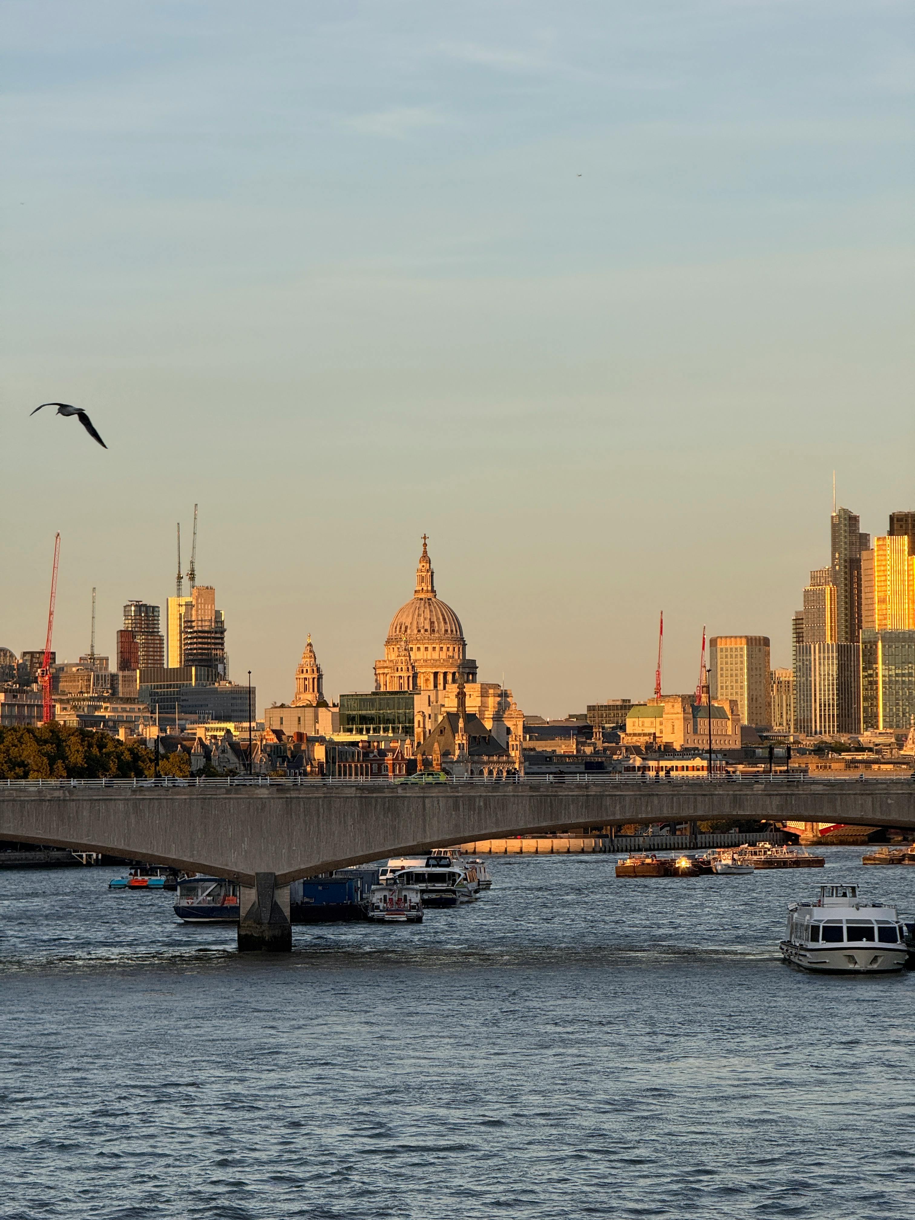 Kart Over London Photos, Download The BEST Free Kart Over London Stock ...