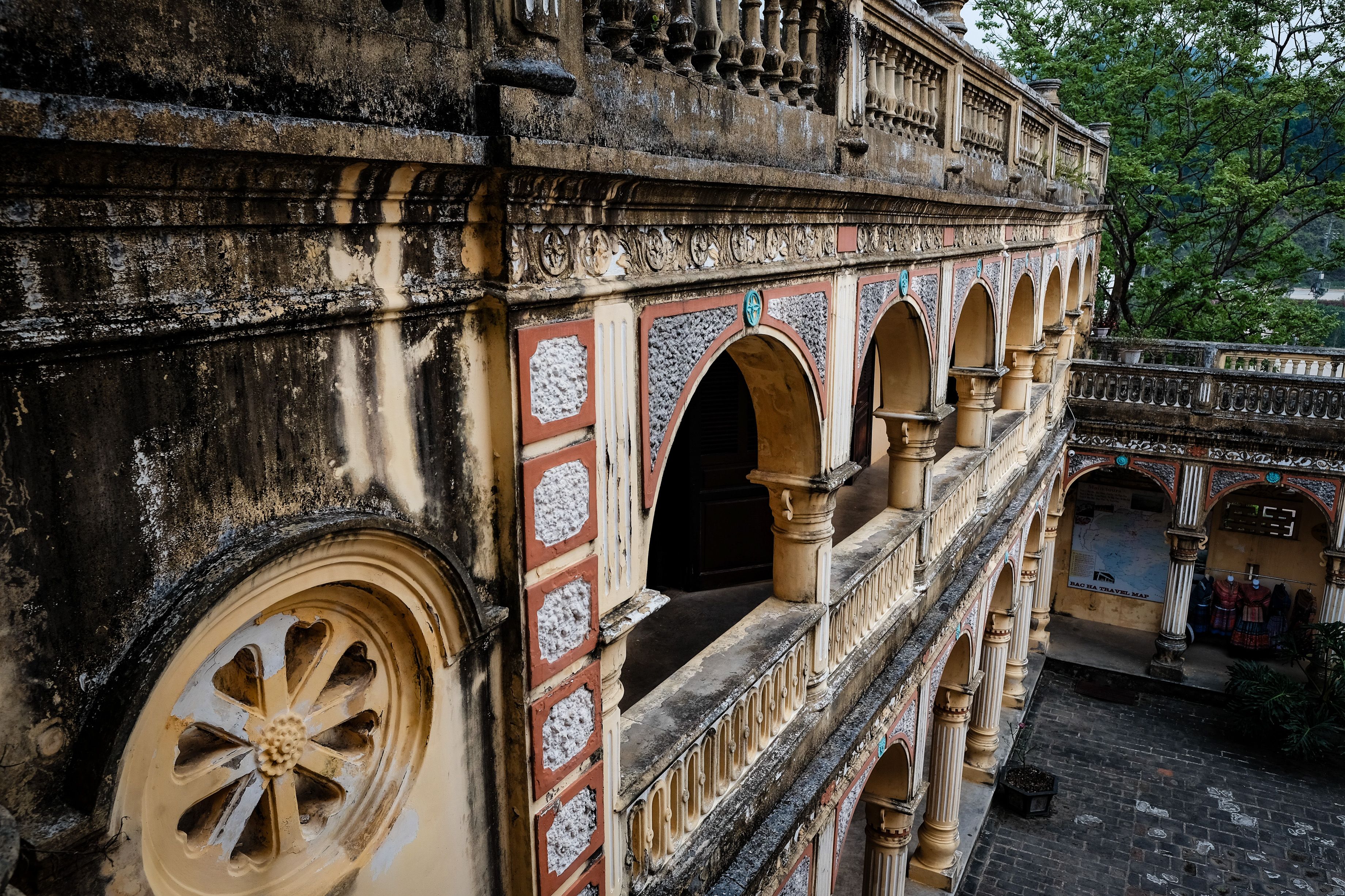 Laos Building Photos, Download The BEST Free Laos Building Stock Photos ...