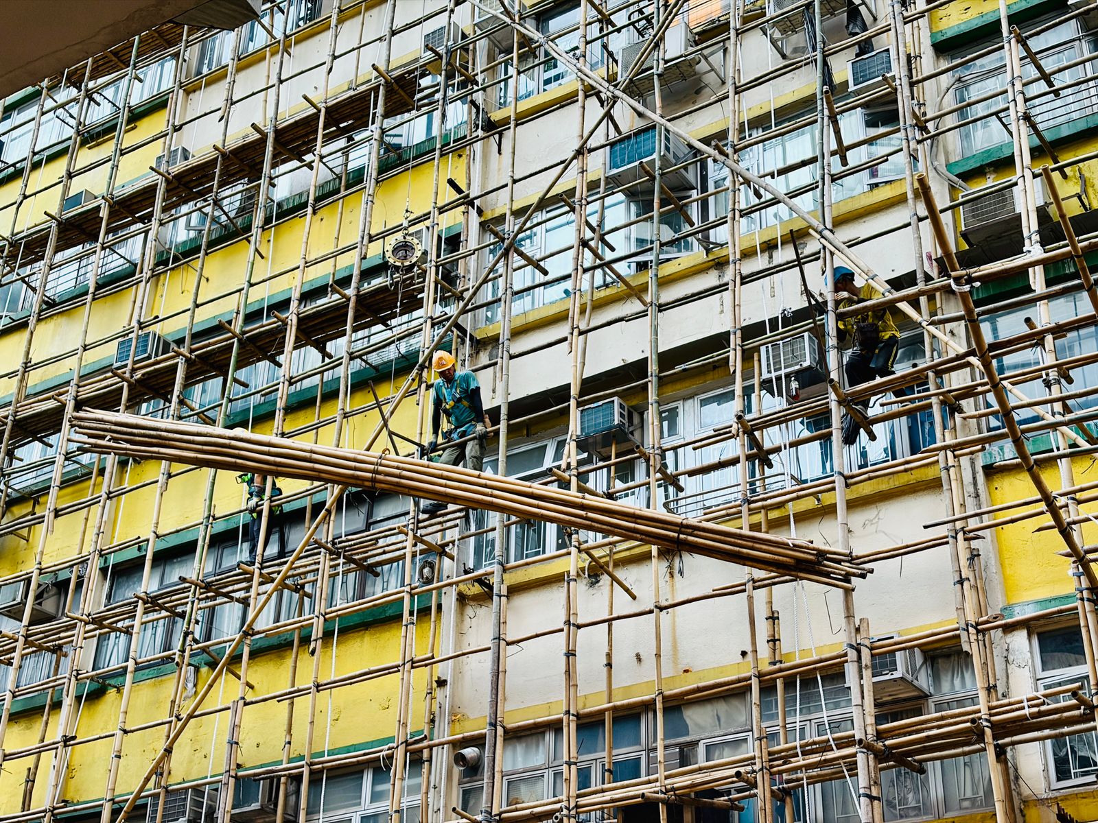 Scaffolding Photos, Download The BEST Free Scaffolding Stock Photos ...