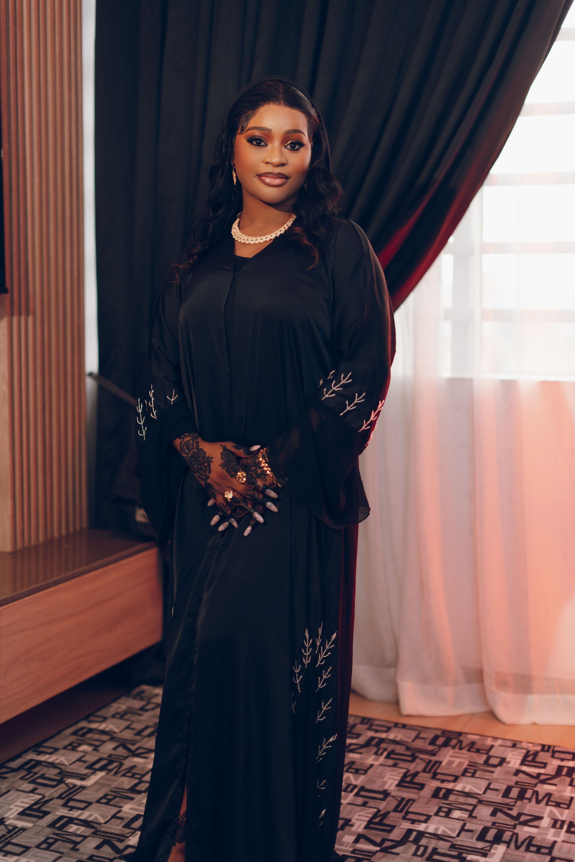 Abaya Photos, Download The BEST Free Abaya Stock Photos & HD Images